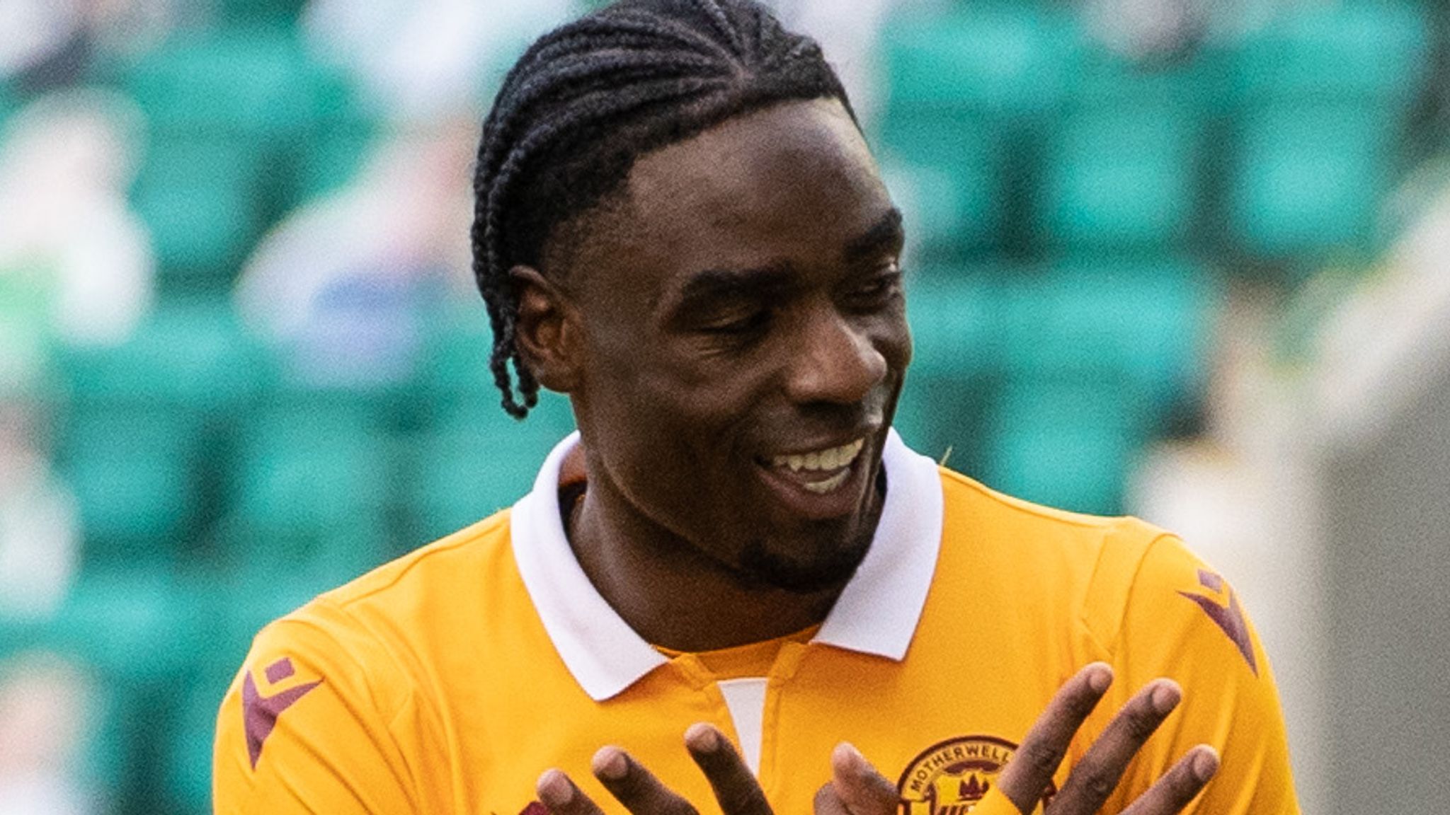 Hibernian 0-2 Motherwell: Jordan Roberts inspires win at Easter Road ...