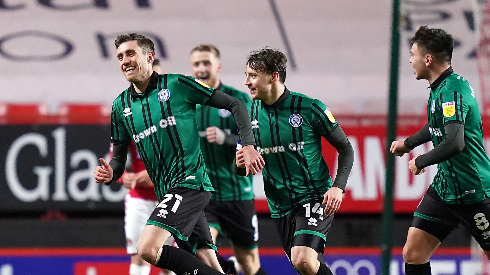 Manchester United stars inspire Rochdale's Matty Lund goalscoring form ...
