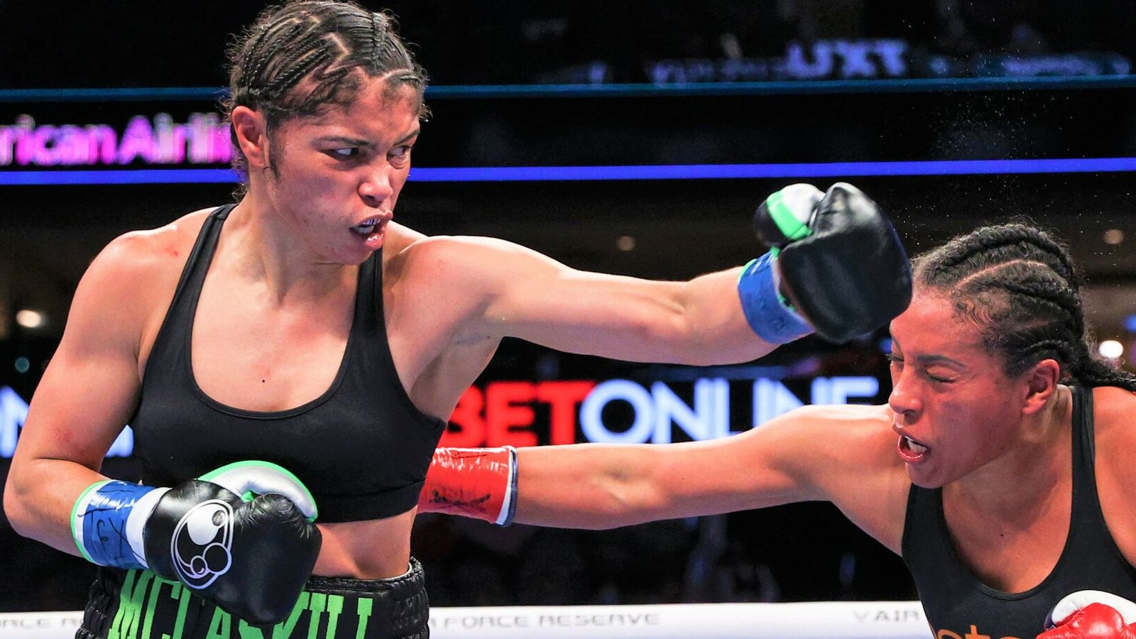 Jessica McCaskill defeats Cecilia Braekhus again on points to remain ...