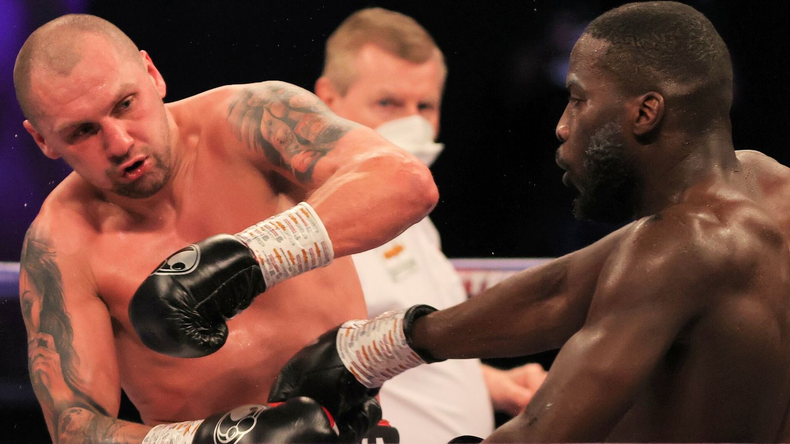 Lawrence Okolie knocks out Krzysztof Glowacki in sixth round to become ...