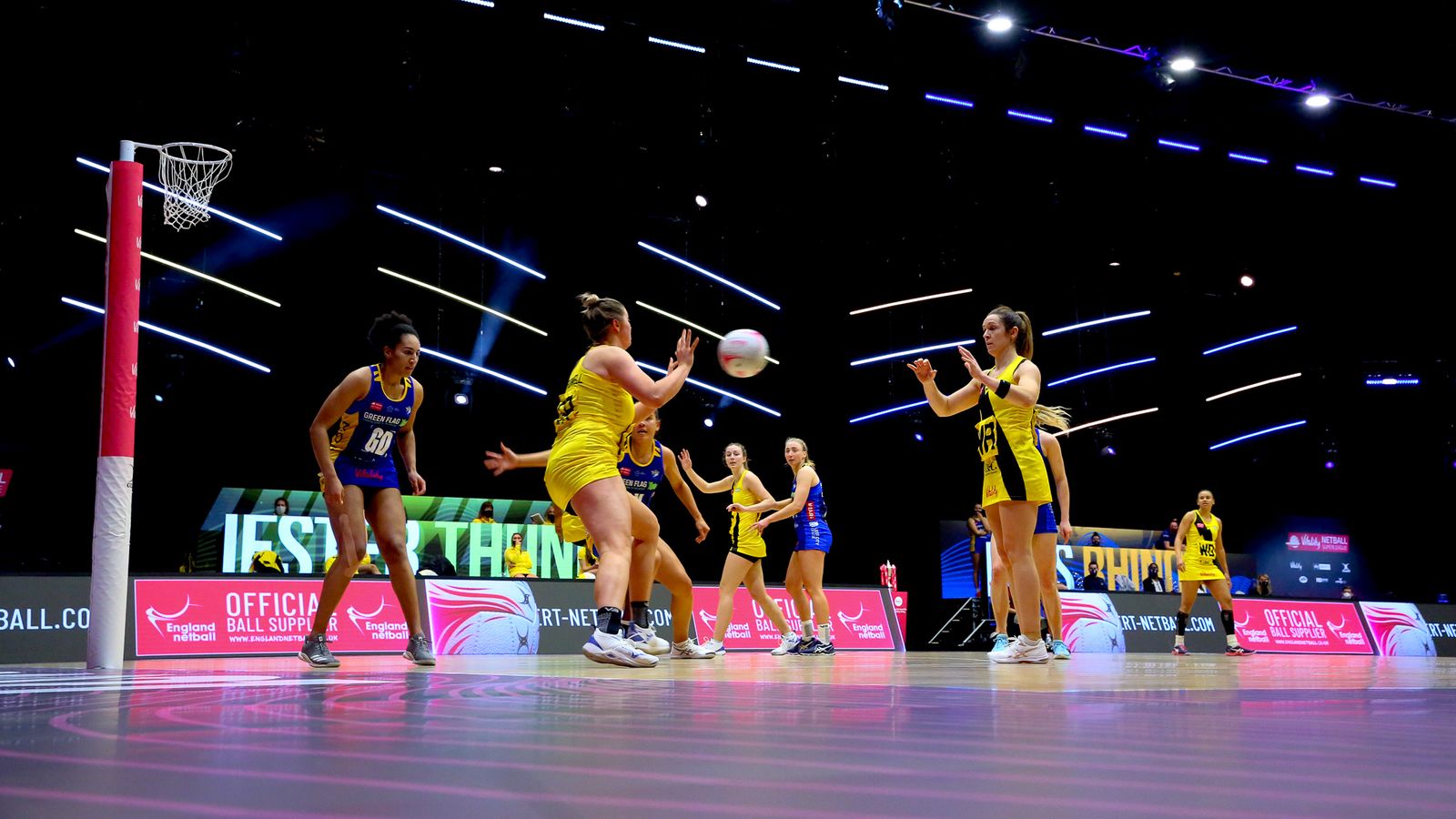 Vitality Netball Superleague: Manchester Thunder overcome Leeds Rhinos ...