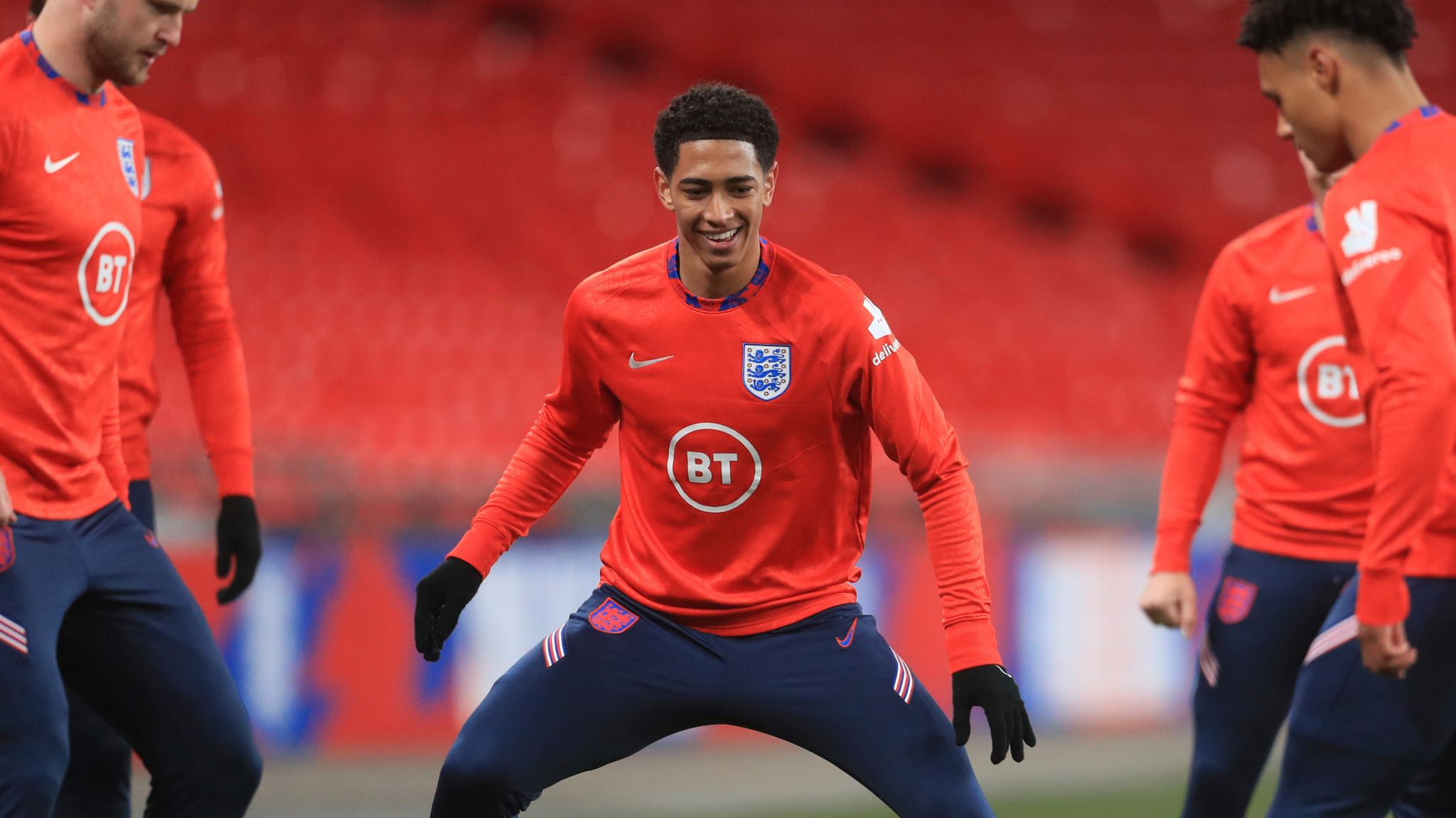 Jude Bellingham: Will 'complete' Borussia Dortmund wonderkid solve ...