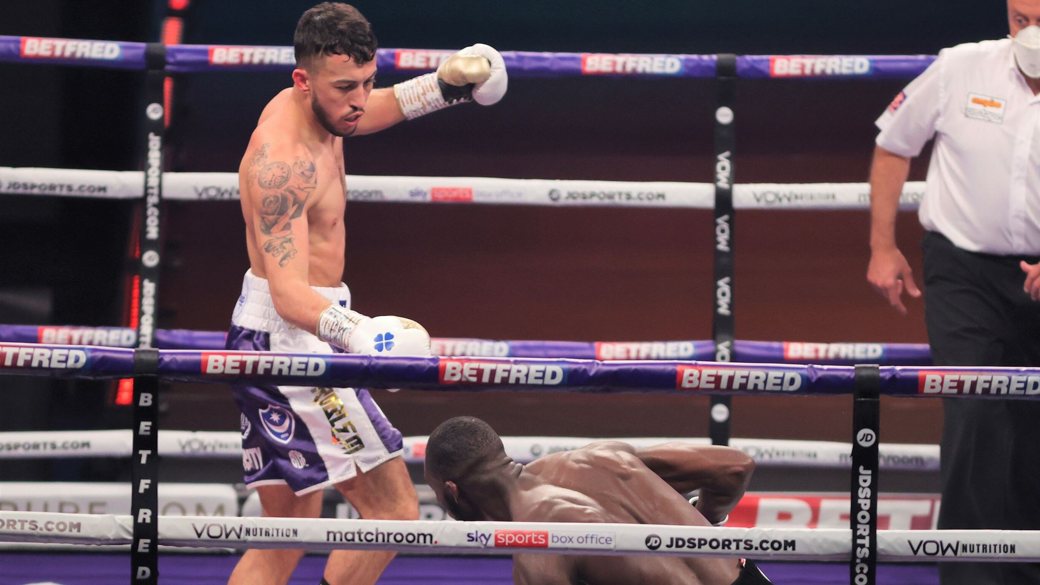 Michael McKinson drops Chris Kongo to earn a unanimous decision victory ...