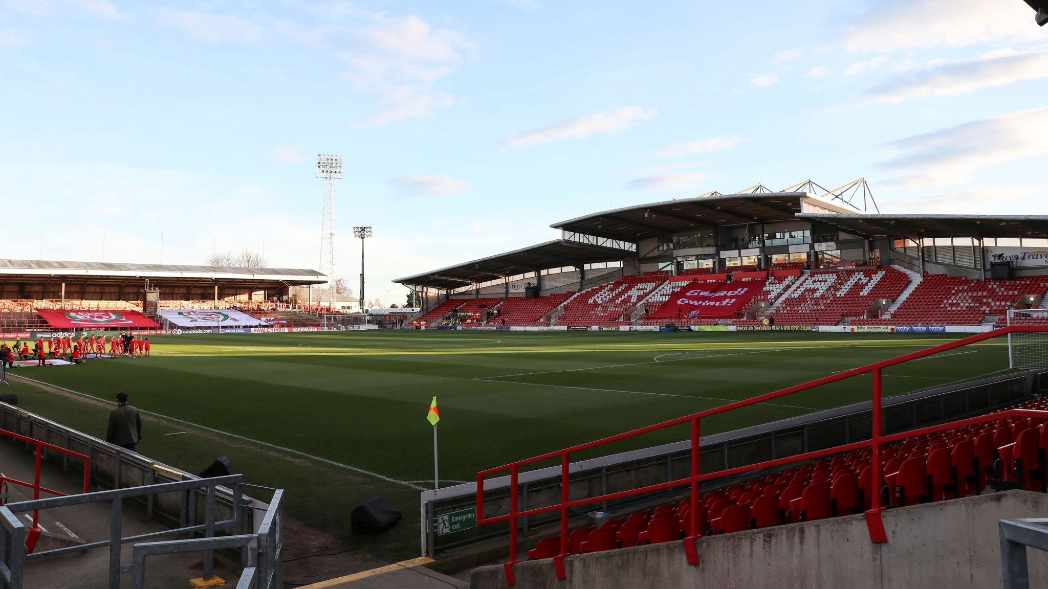 Ryan Reynolds and Rob McElhenney appoint Phil Parkinson as Wrexham ...