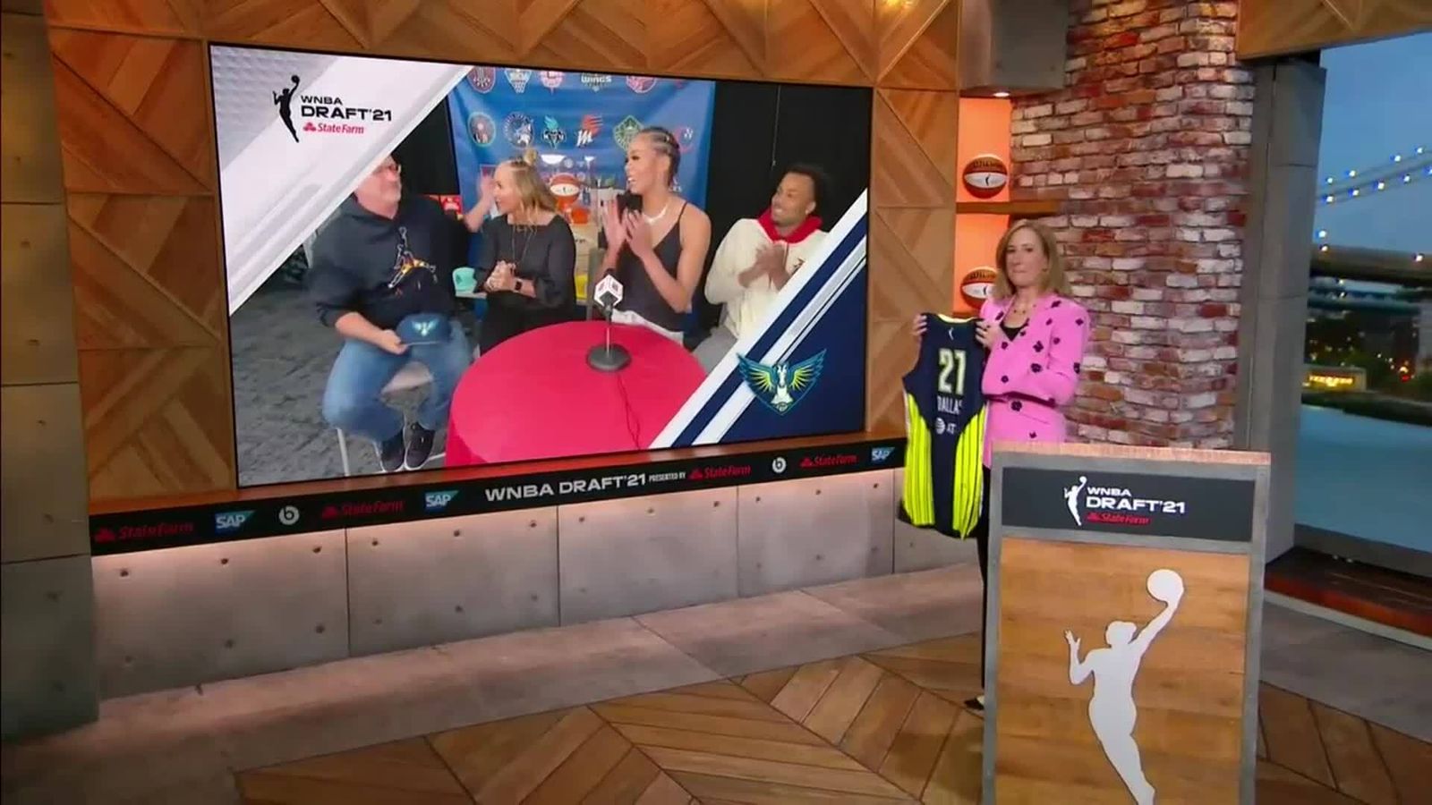 WNBA Draft 2021: International basketball, Kysre Gondrezick, and time ...