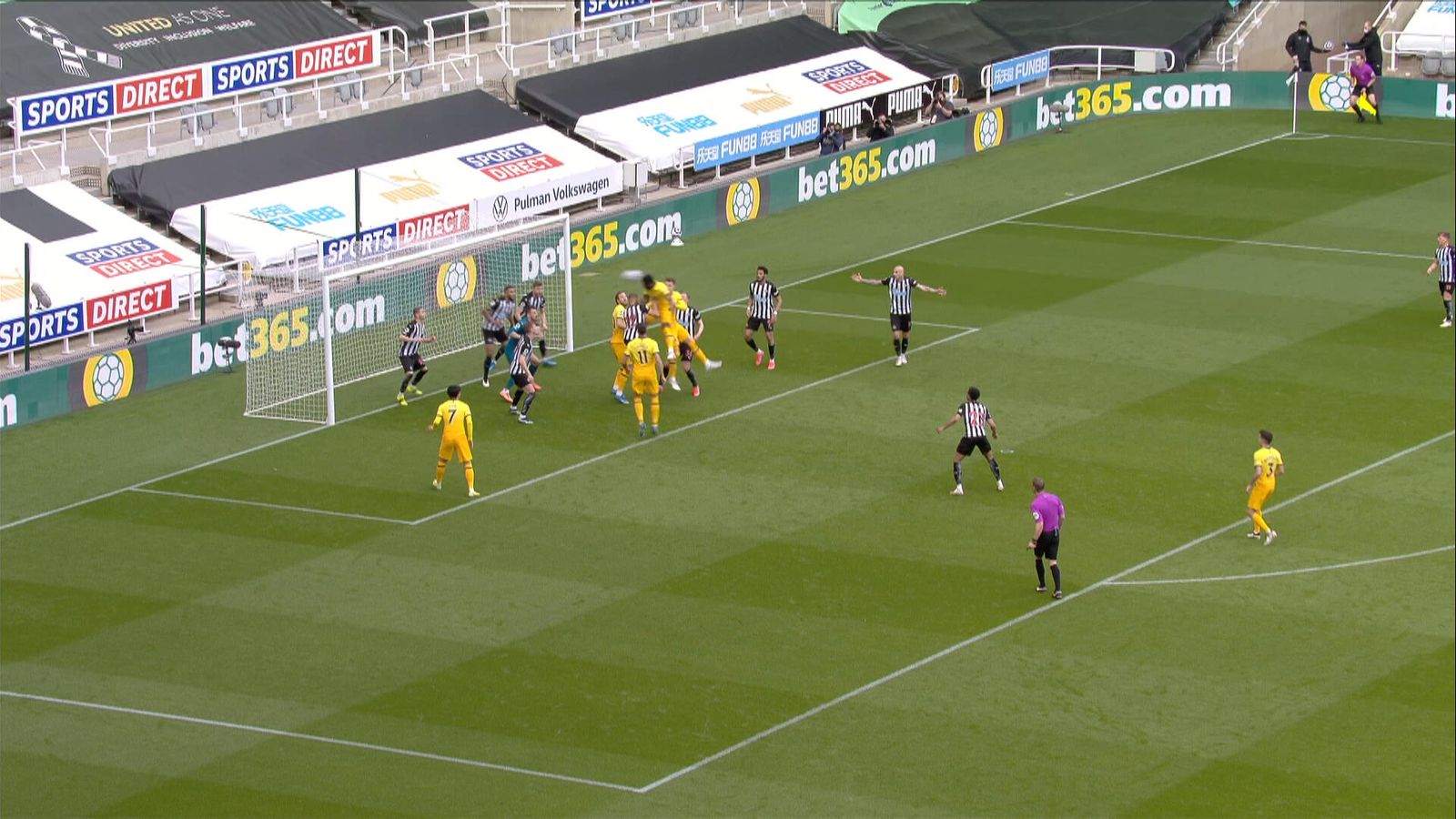 Tanganga header off the line! (67) | Football News | Sky Sports