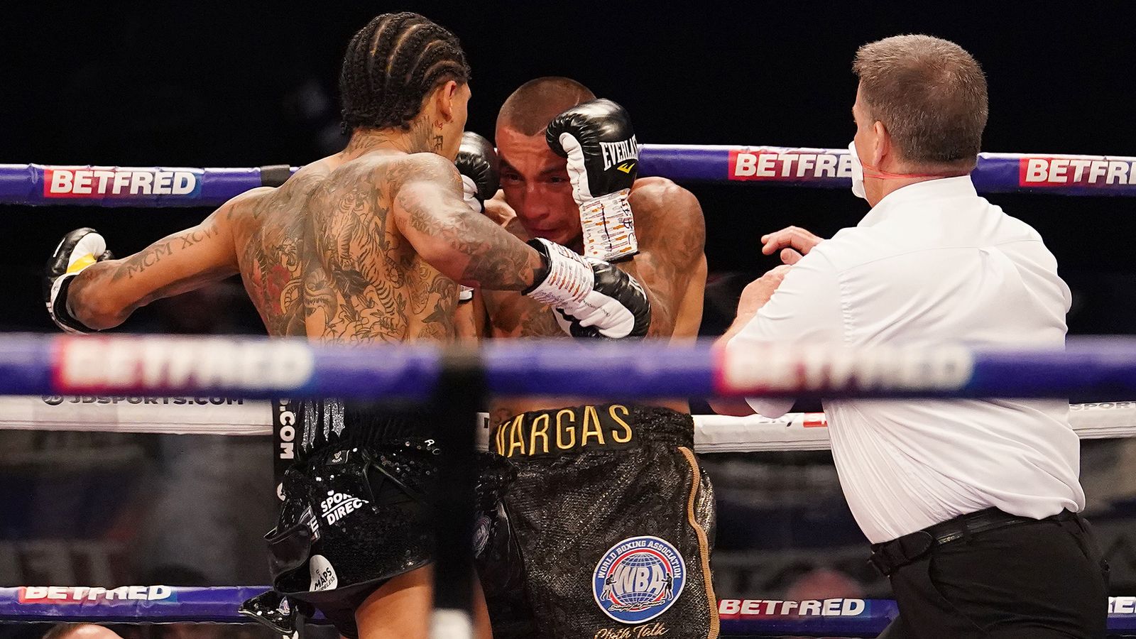 Conor Benn KOs Samuel Vargas in first round | Boxing News | Sky Sports