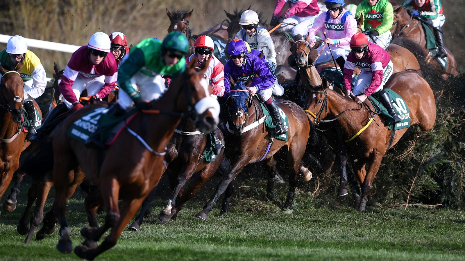Barry Geraghty's Grand National course guide: Aintree's Becher's Brook ...