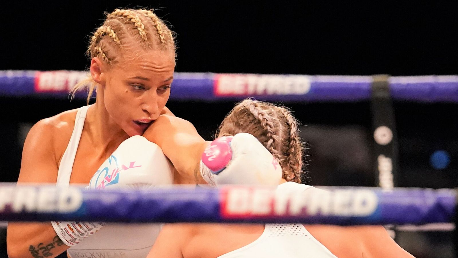 Shannon Courtenay defeats Ebanie Bridges on points to claim WBA ...