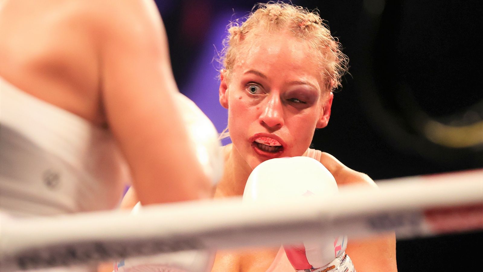 Shannon Courtenay defeats Ebanie Bridges on points to claim WBA ...