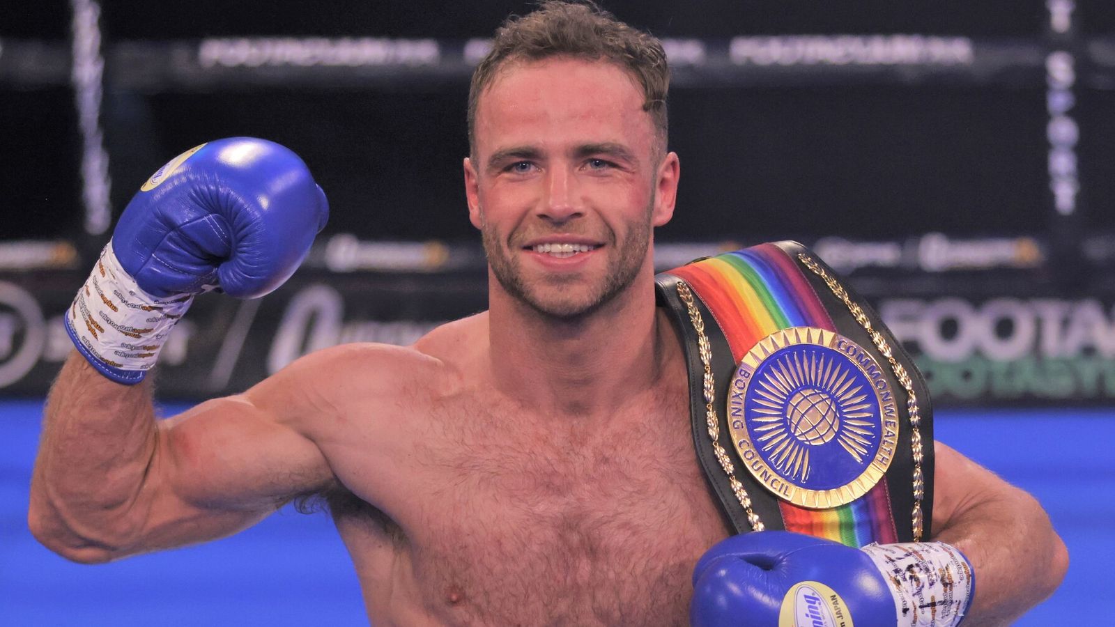 Felix Cash ruthlessly stops Denzel Bentley to claim the British ...