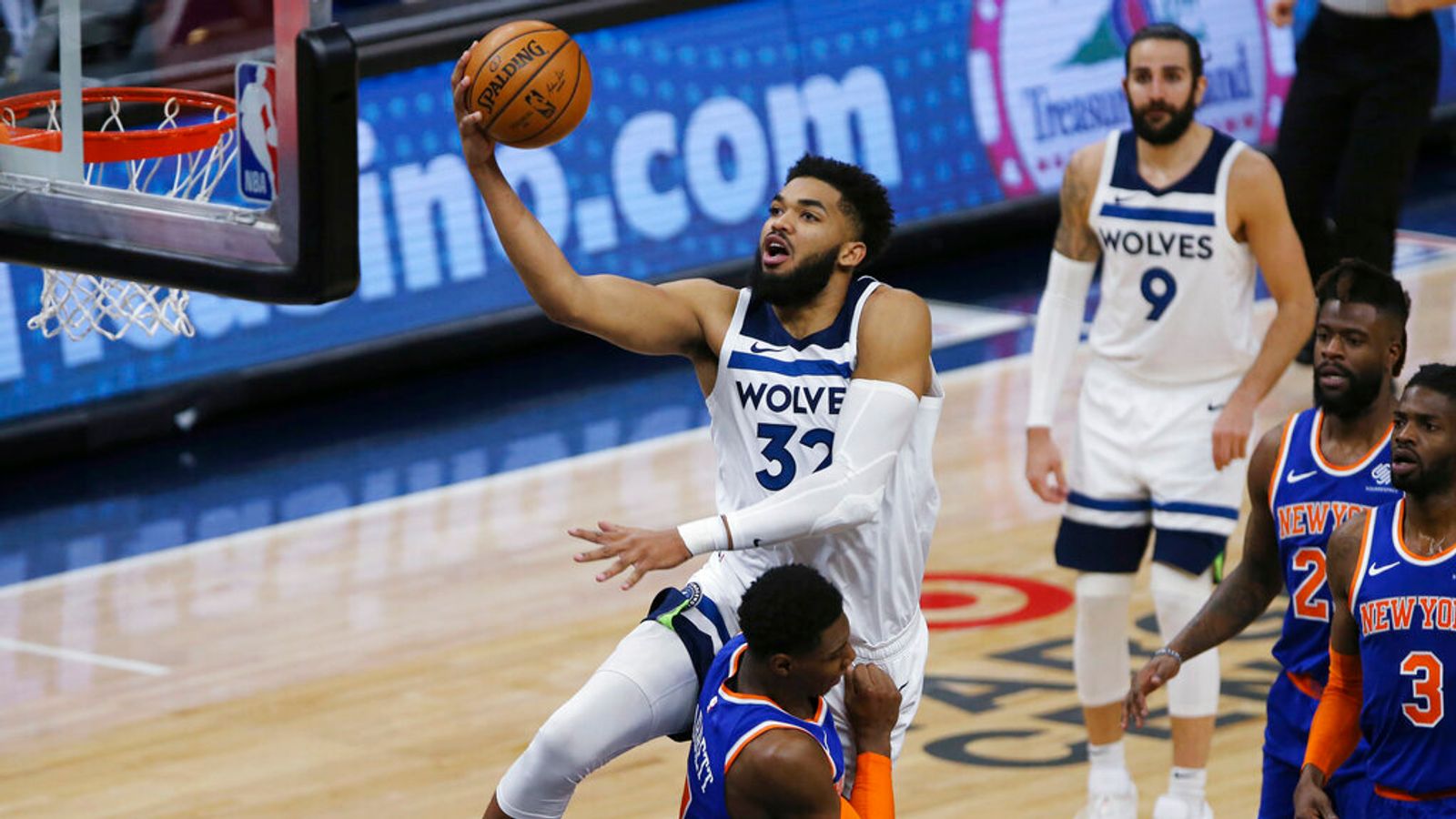 NBA Wk15: Knicks 101-102 Timberwolves | NBA News | Sky Sports
