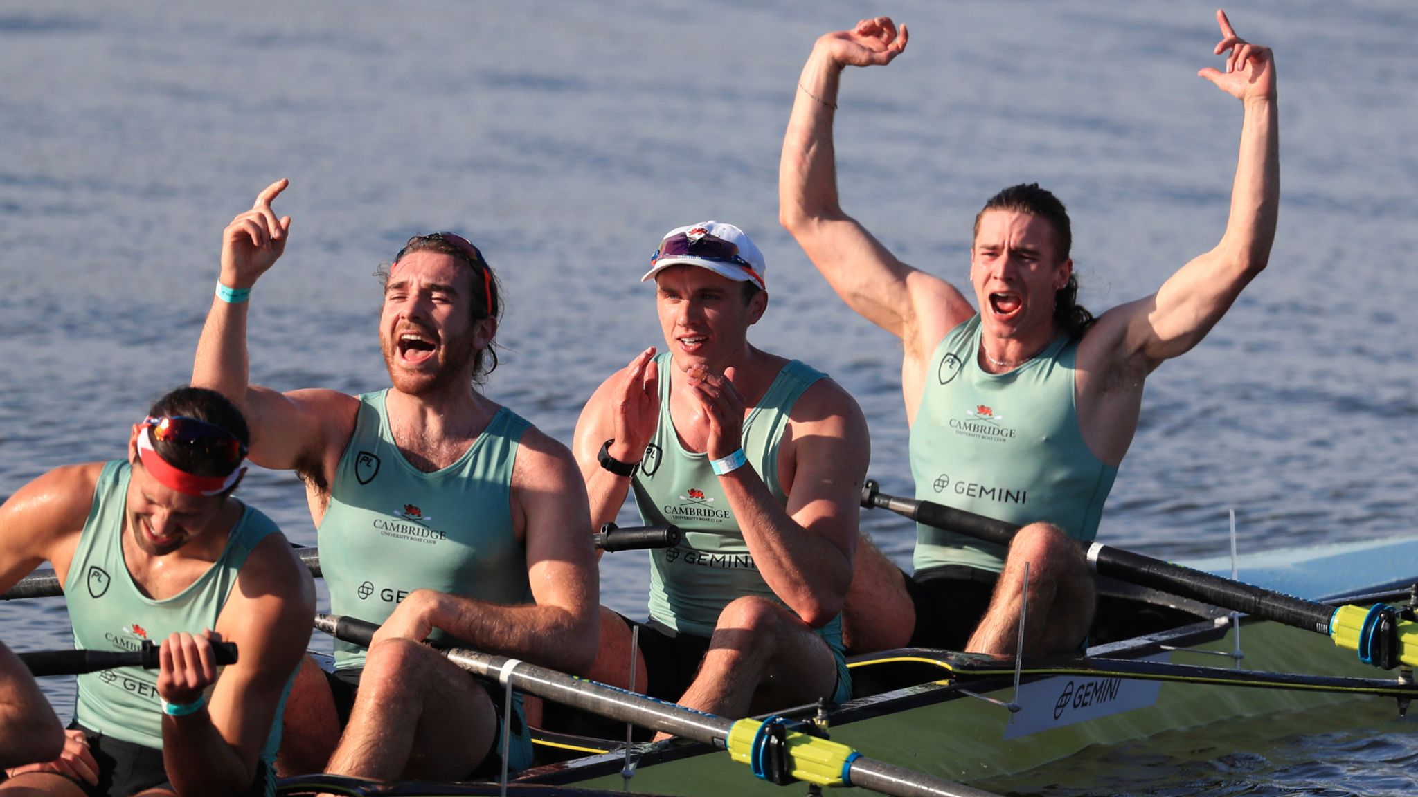 Boat Race 2021: Cambridge beat Oxford in men's and women's races | Sky ...
