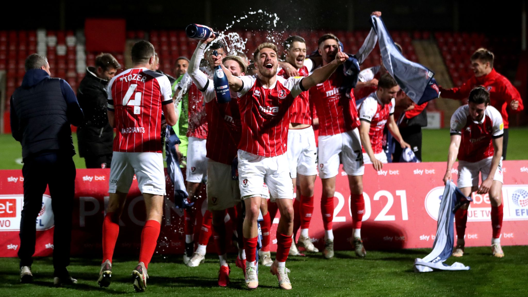Cheltenham 1 - 1 Carlisle - Match Report & Highlights