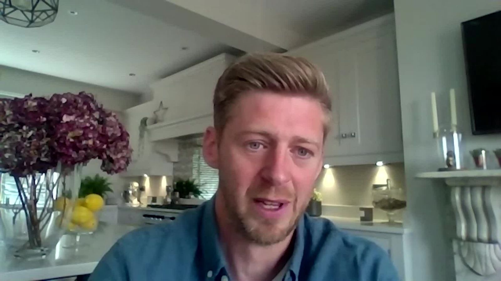 Stead retires after making 700th appearance | Football News | Sky Sports