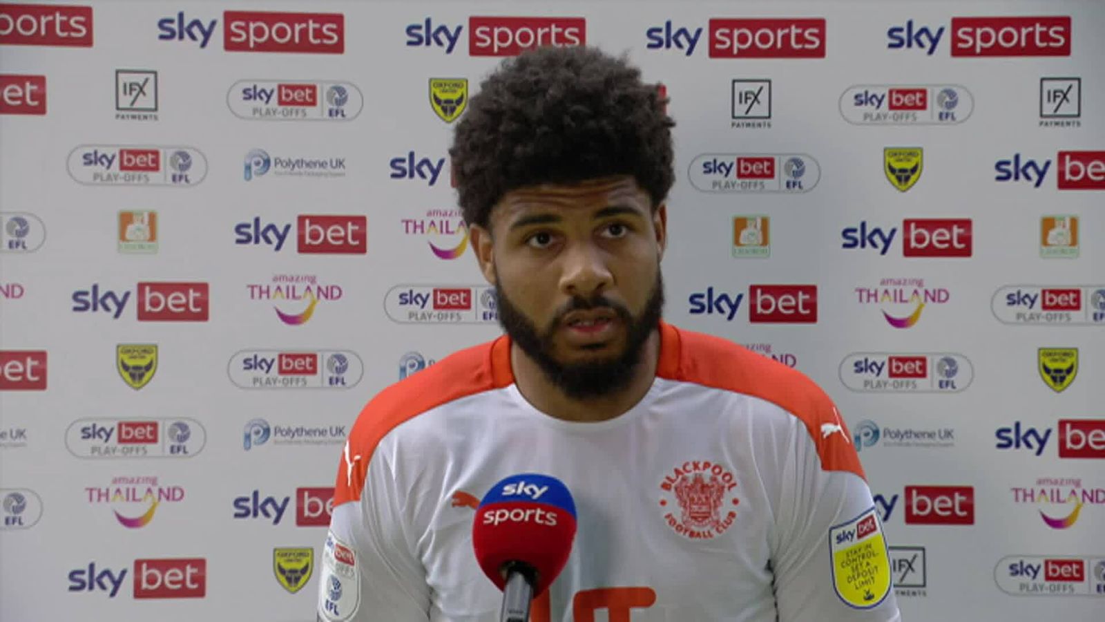 Simms shines in first leg | Football News | Sky Sports