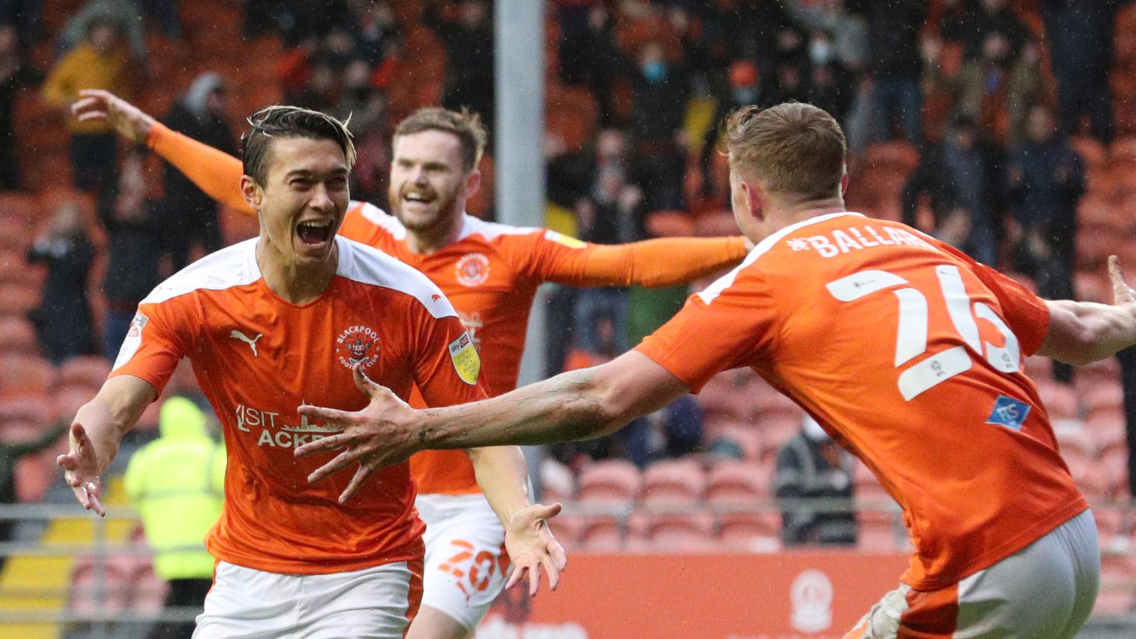 Blackpool 3 - 3 Oxford Utd - Match Report & Highlights