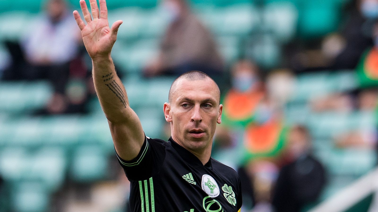 Scott Brown: Celtic captain takes parting shot at unbeaten champions ...