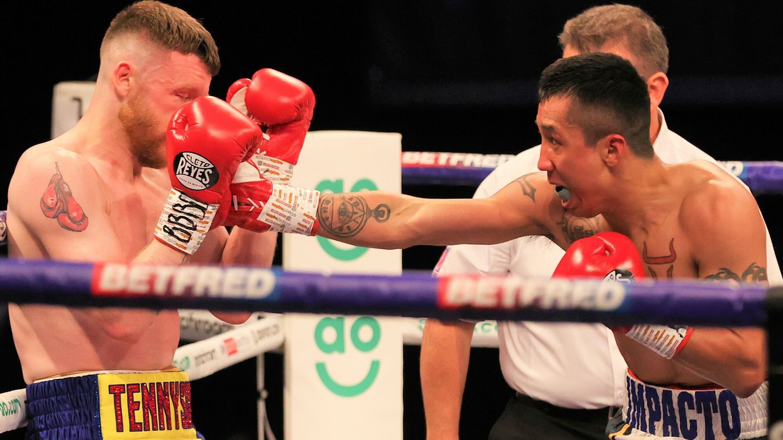 James Tennyson stopped by Jovanni Straffon in first round of IBO ...