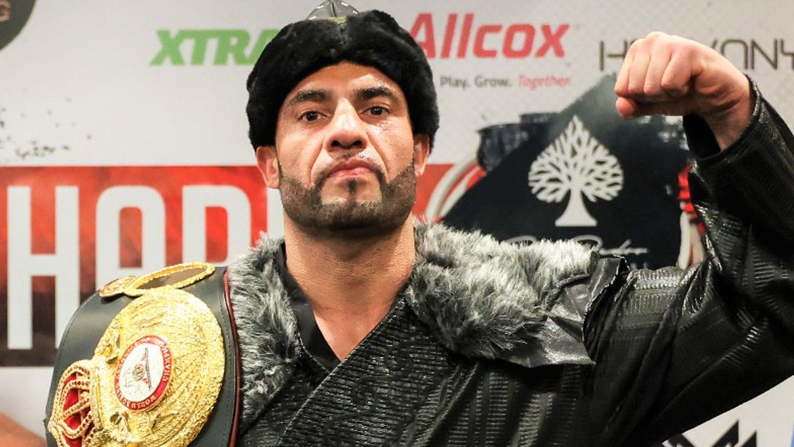 Mahmoud Charr targets Anthony Joshua and Tyson Fury after successfully ...