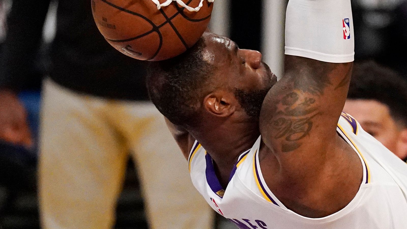 Phoenix Suns spoil LeBron James' fun to level series in Game 4 against ...