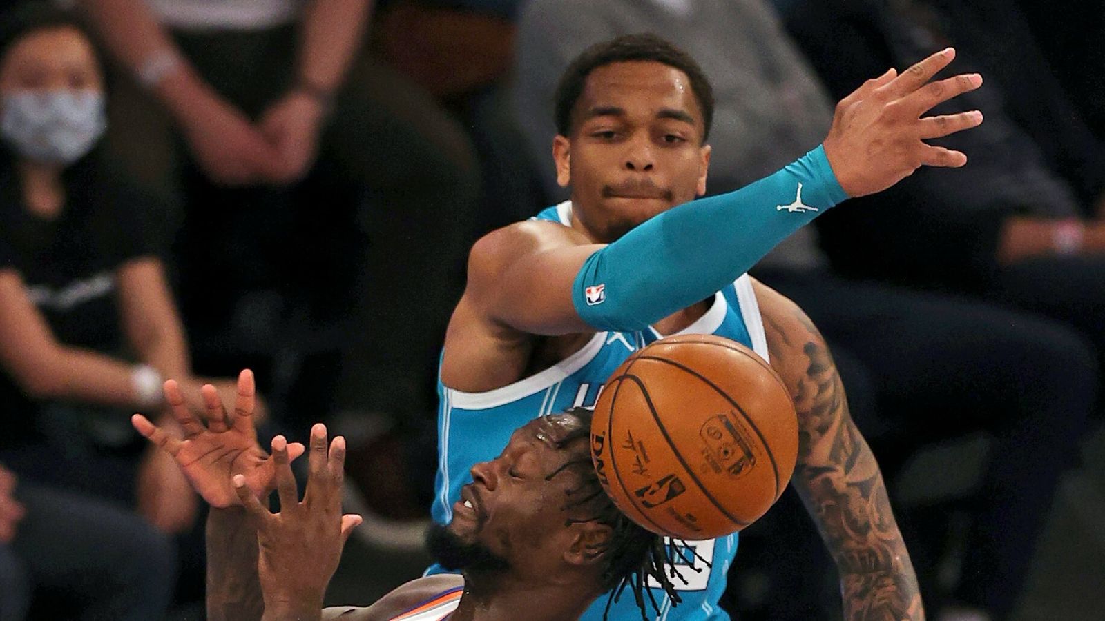 P.J. Washington's huge slam! | NBA News | Sky Sports