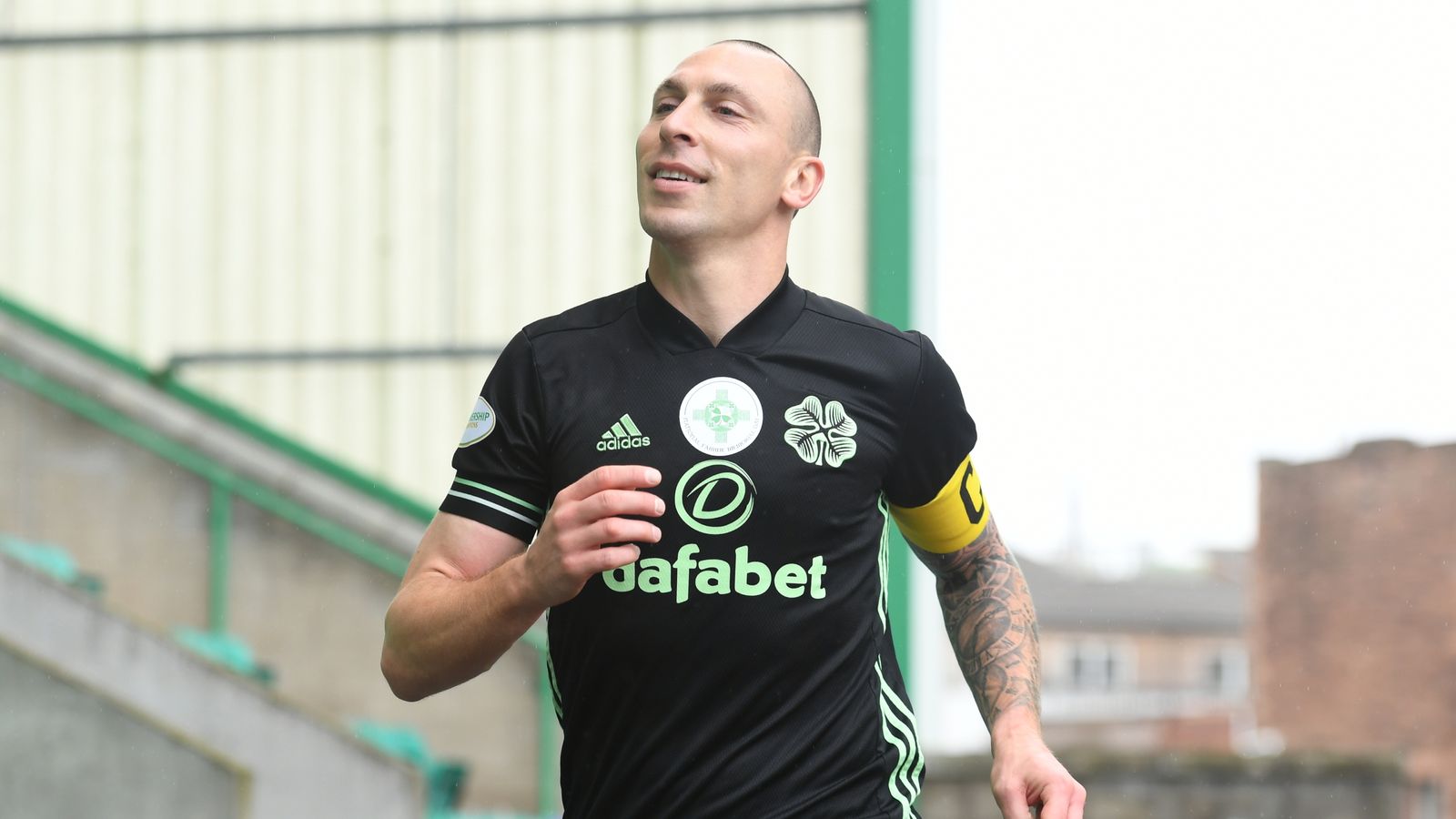 Scott Brown: Celtic captain takes parting shot at unbeaten champions ...