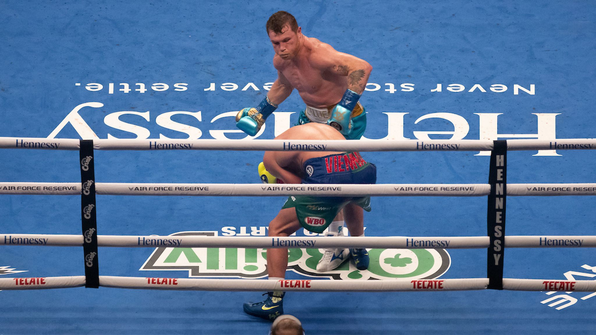 Is Saul 'Canelo' Alvarez unbeatable? Can Billy Joe Saunders come back ...