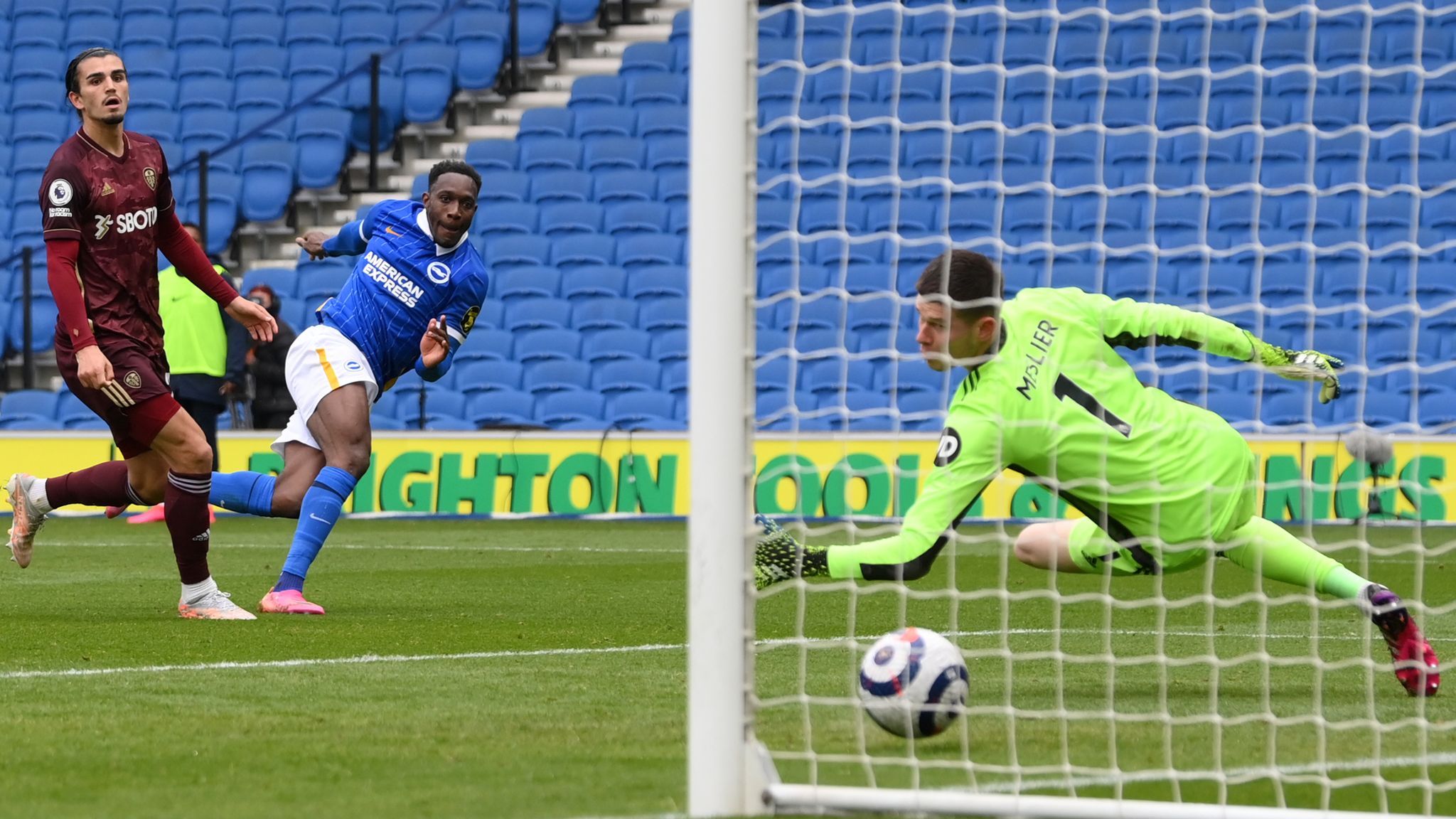 Brighton 2 - 0 Leeds - Match Report & Highlights