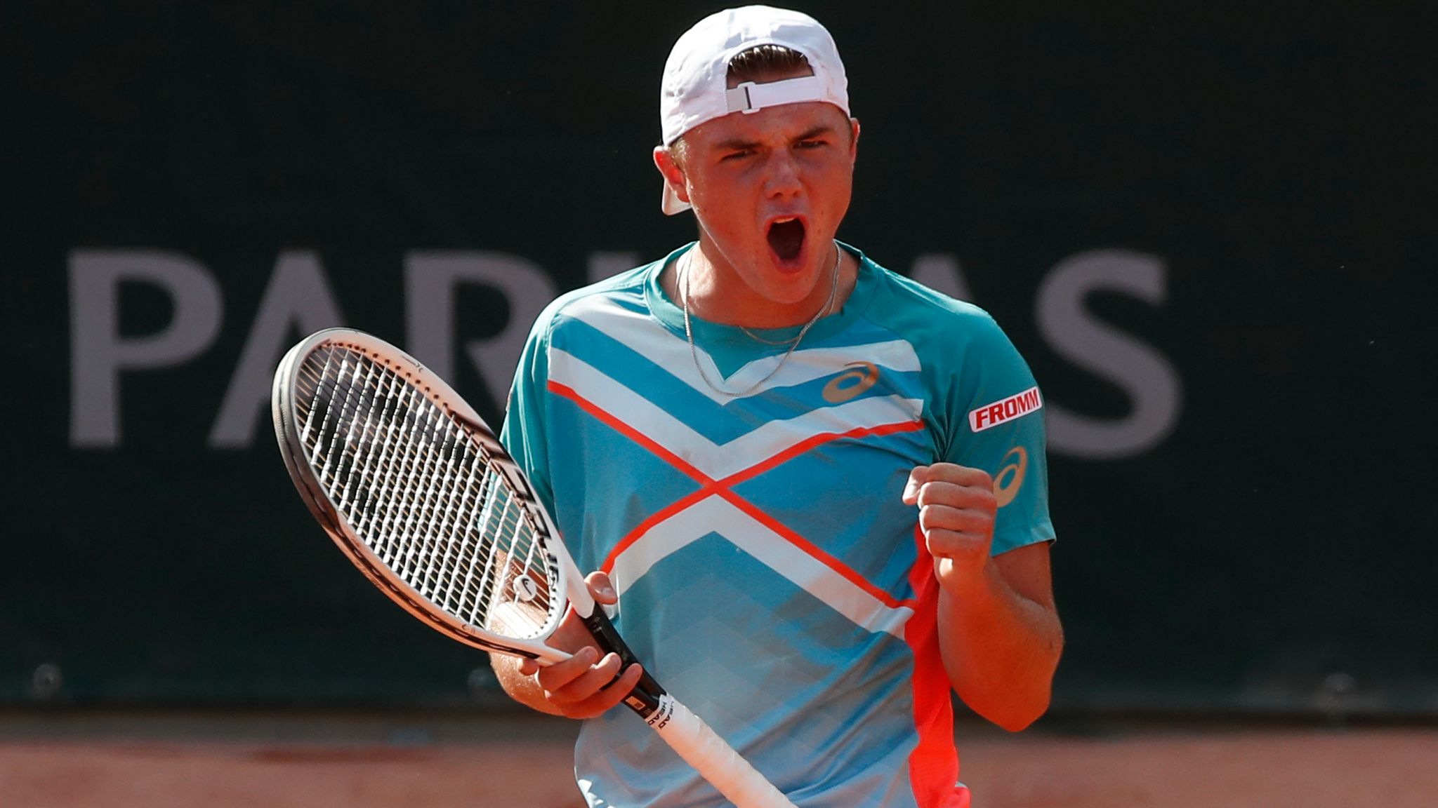 Roger Federer suffers early exit at Geneva Open as he makes his return ...