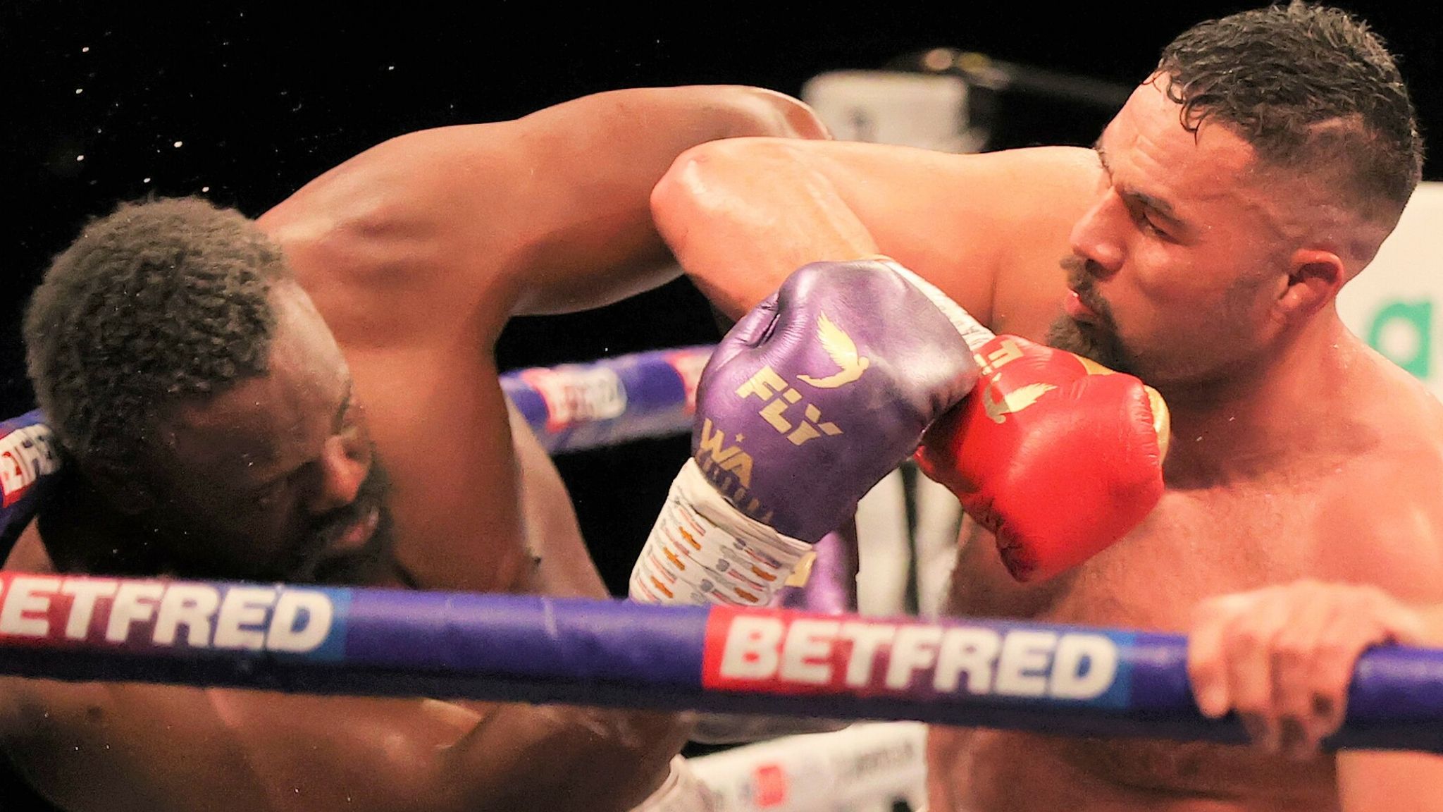 Joseph Parker defeats Derek Chisora by split decision in Manchester ...