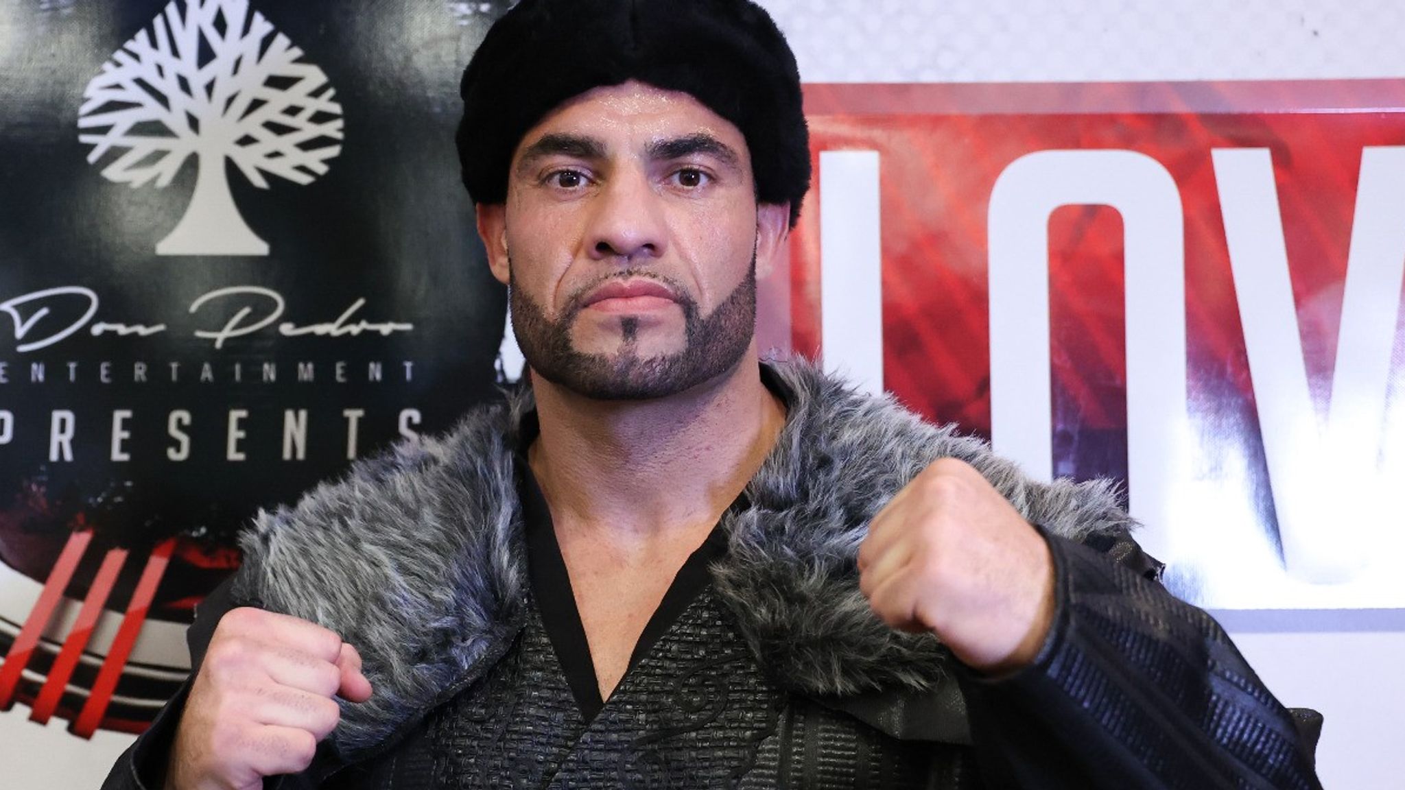 Mahmoud Charr targets Anthony Joshua and Tyson Fury after successfully ...