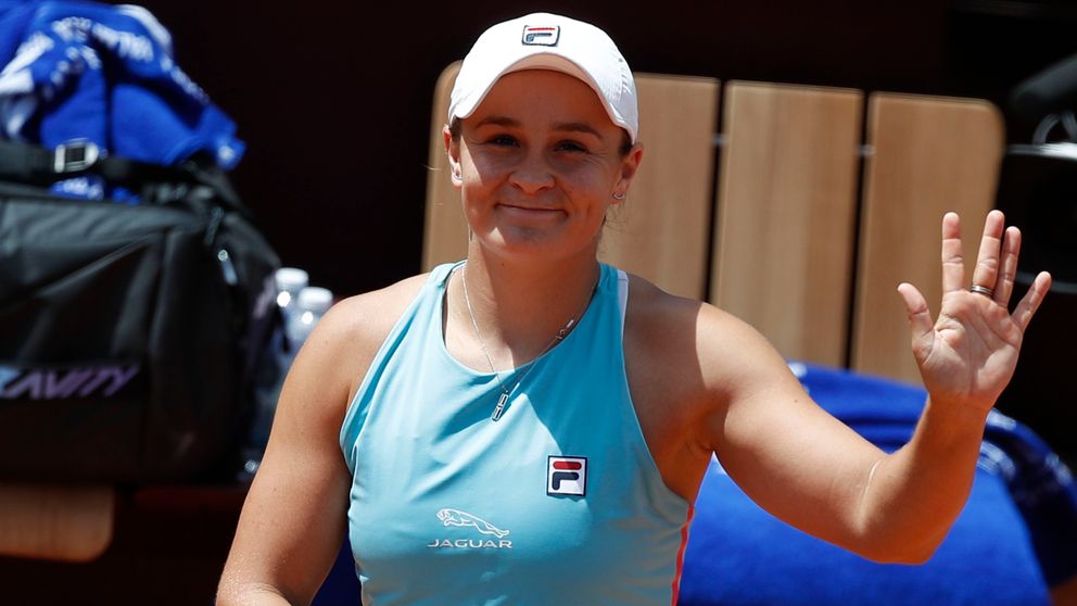 French Open: Top seed Ashleigh Barty overcomes injury scare in ...