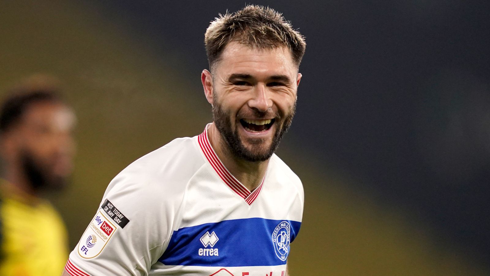 Charlie Austin returns to QPR on permanent two-year deal after 2020/21 ...