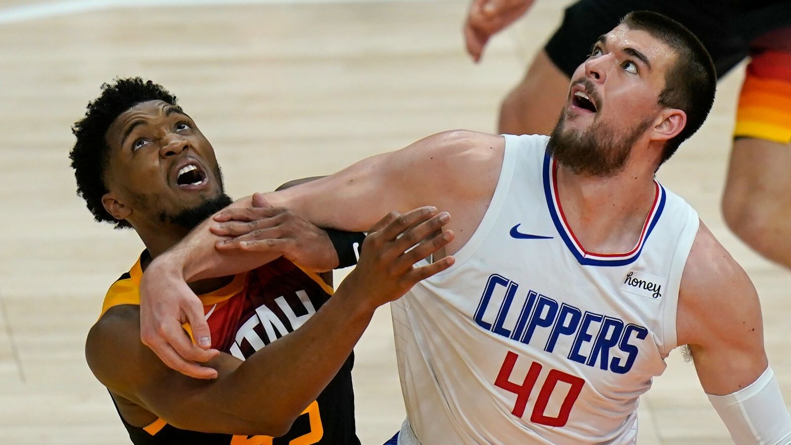 Mitchell's magnificent 3-pointer | NBA News | Sky Sports