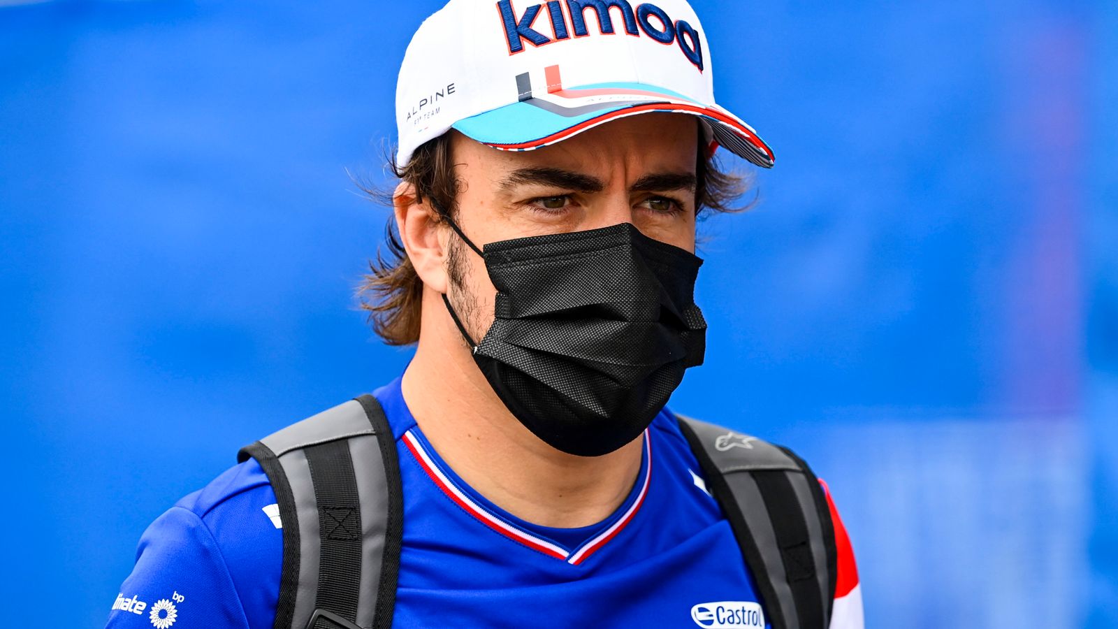 Fernando Alonso extends Formula 1 return into 2022 season with Alpine ...