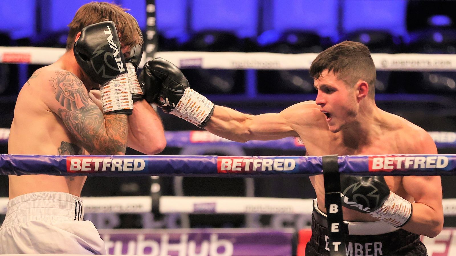 Alen 'The Savage' Babic defeats Damian Chambers by third-round knockout ...