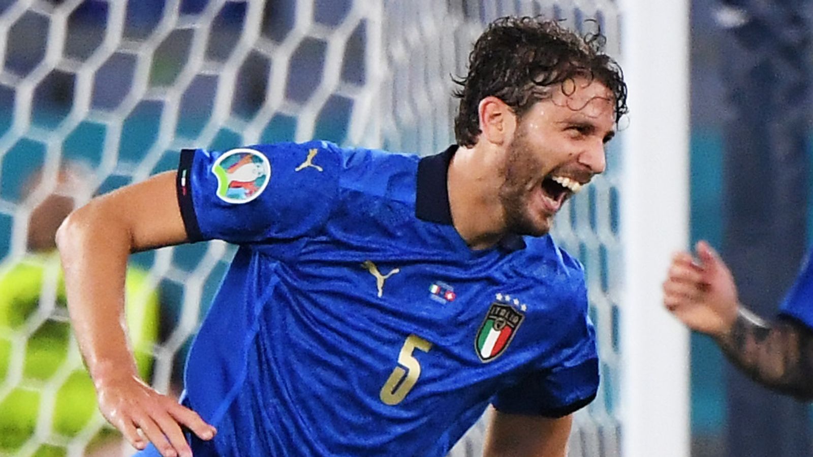 Italy 3-0 Switzerland: Manuel Locatelli scores twice as Azzurri book ...