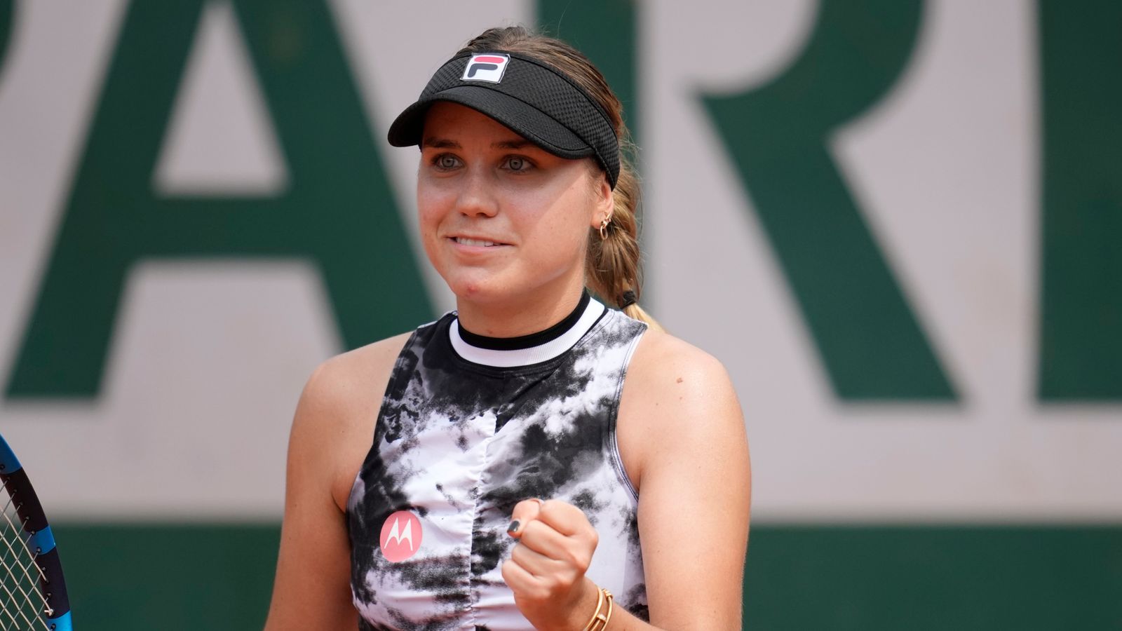 French Open 2021: Sofia Kenin, Elina Svitolina and Iga Swiatek into ...