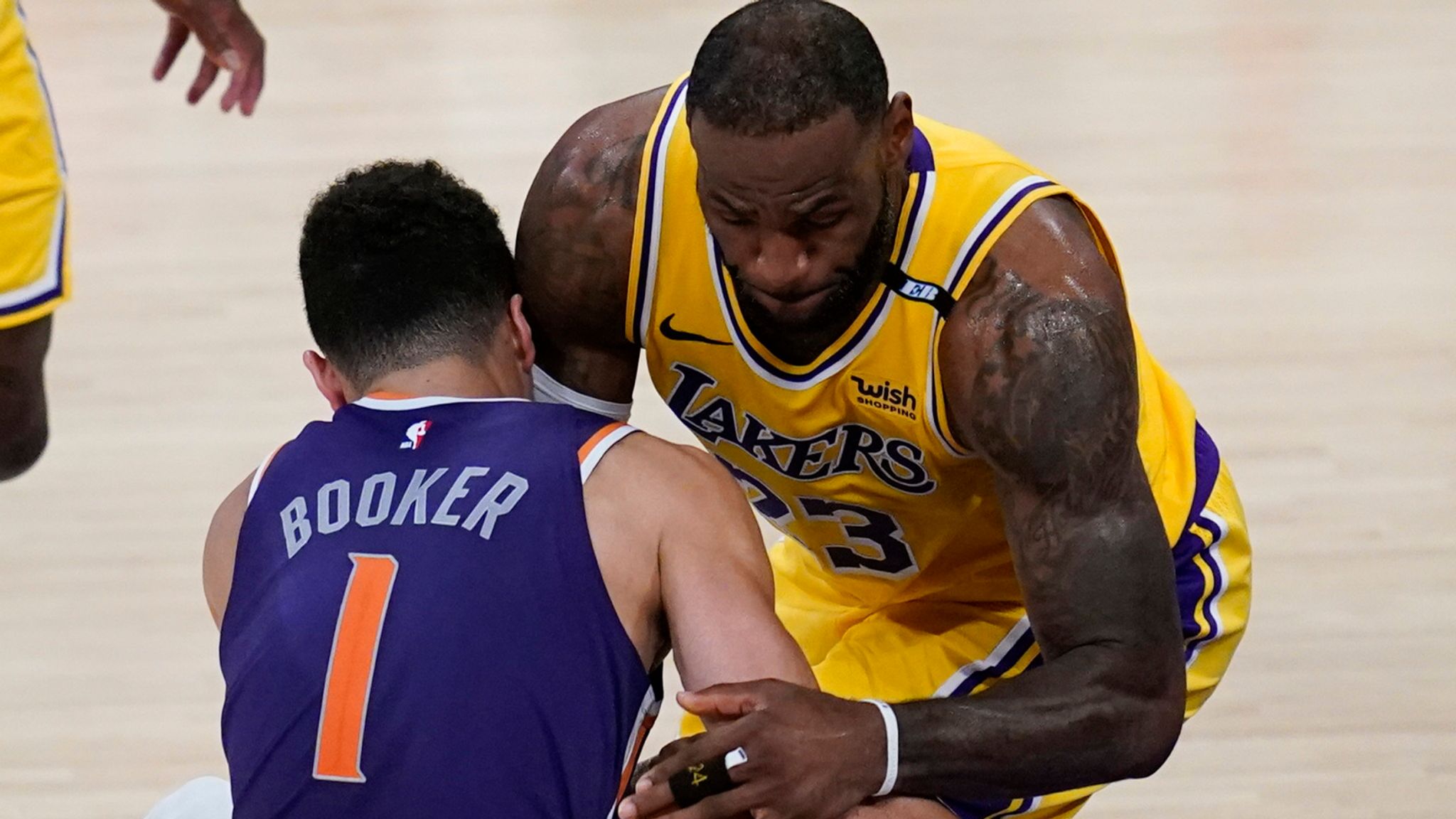 LeBron James admits Lakers were never fully healthy, praises Devin Booker as Los Angeles loses ...
