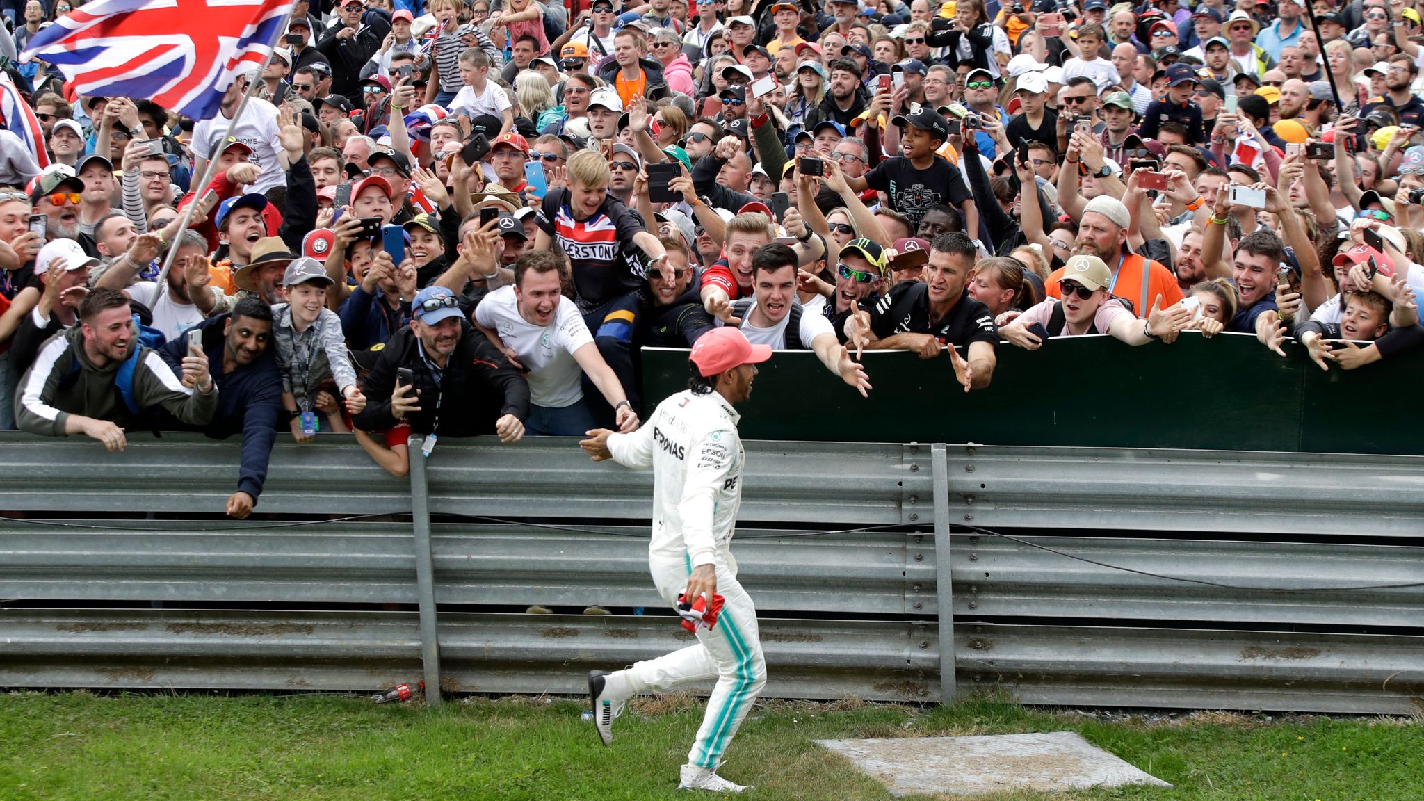 British Grand Prix: Silverstone to welcome full capacity crowd for ...