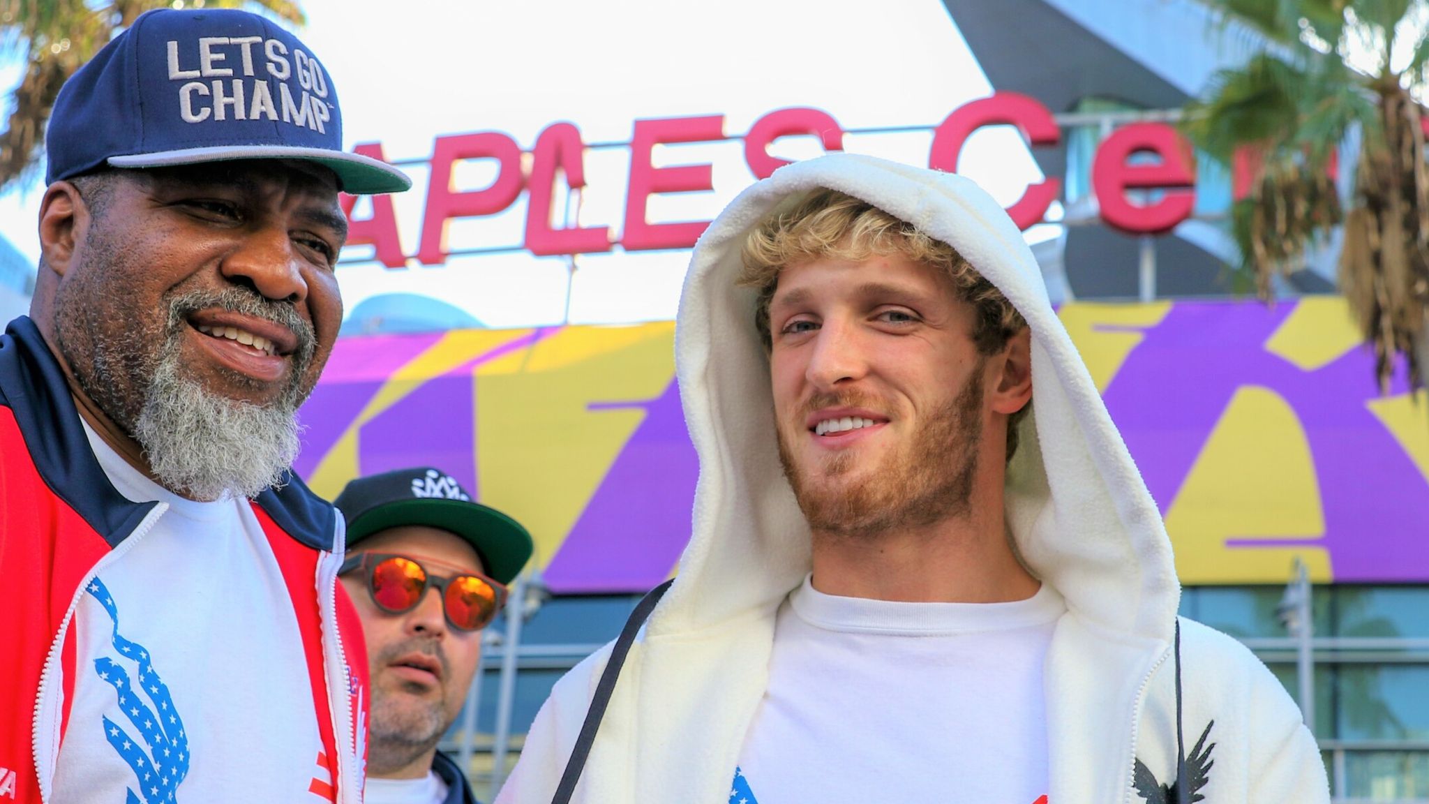 Logan Paul will 'shock the world' when he faces Floyd Mayweather as ...