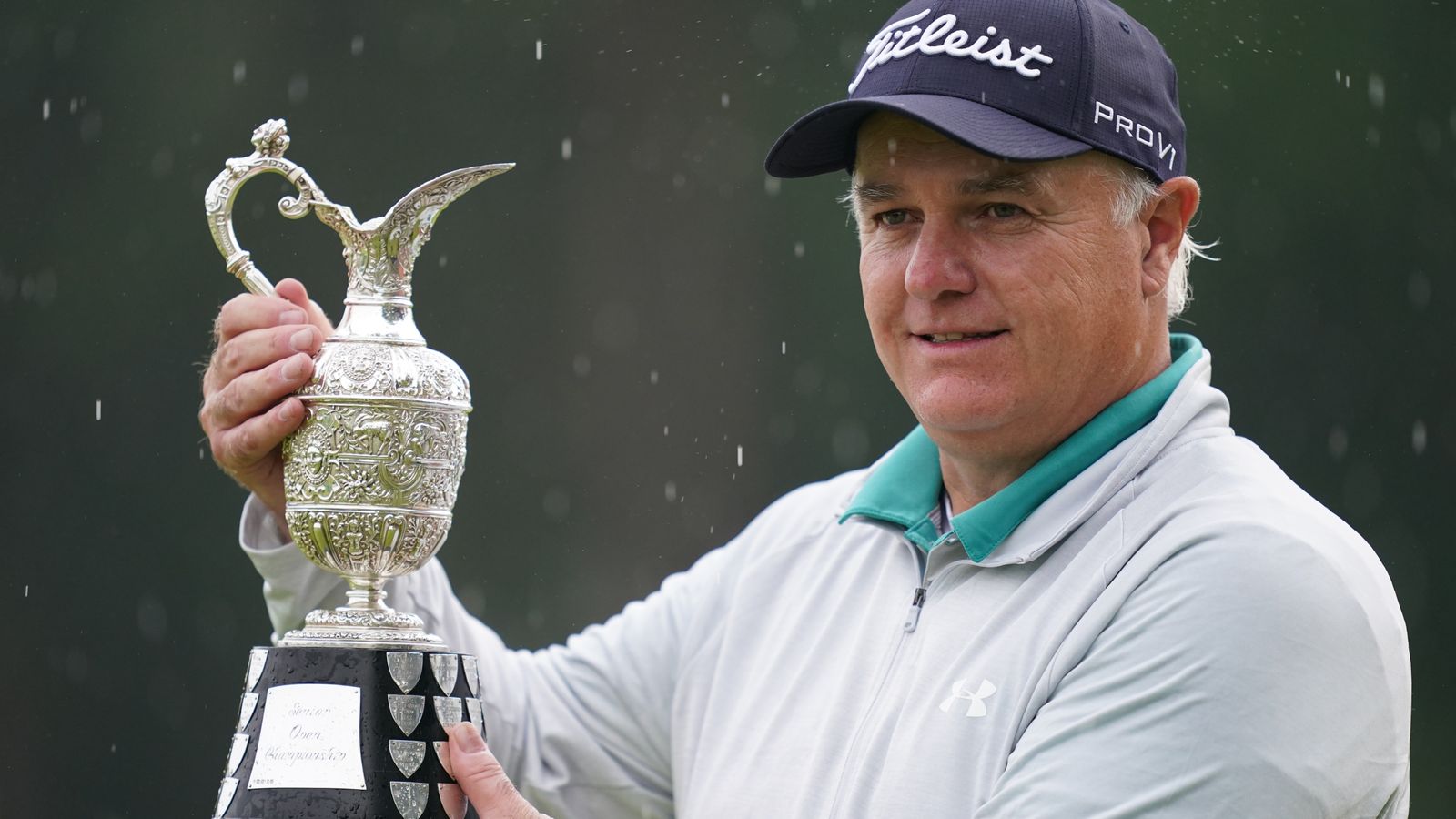 Senior Open: Stephen Dodd holds off Miguel Angel Jimenez, Darren Clarke ...