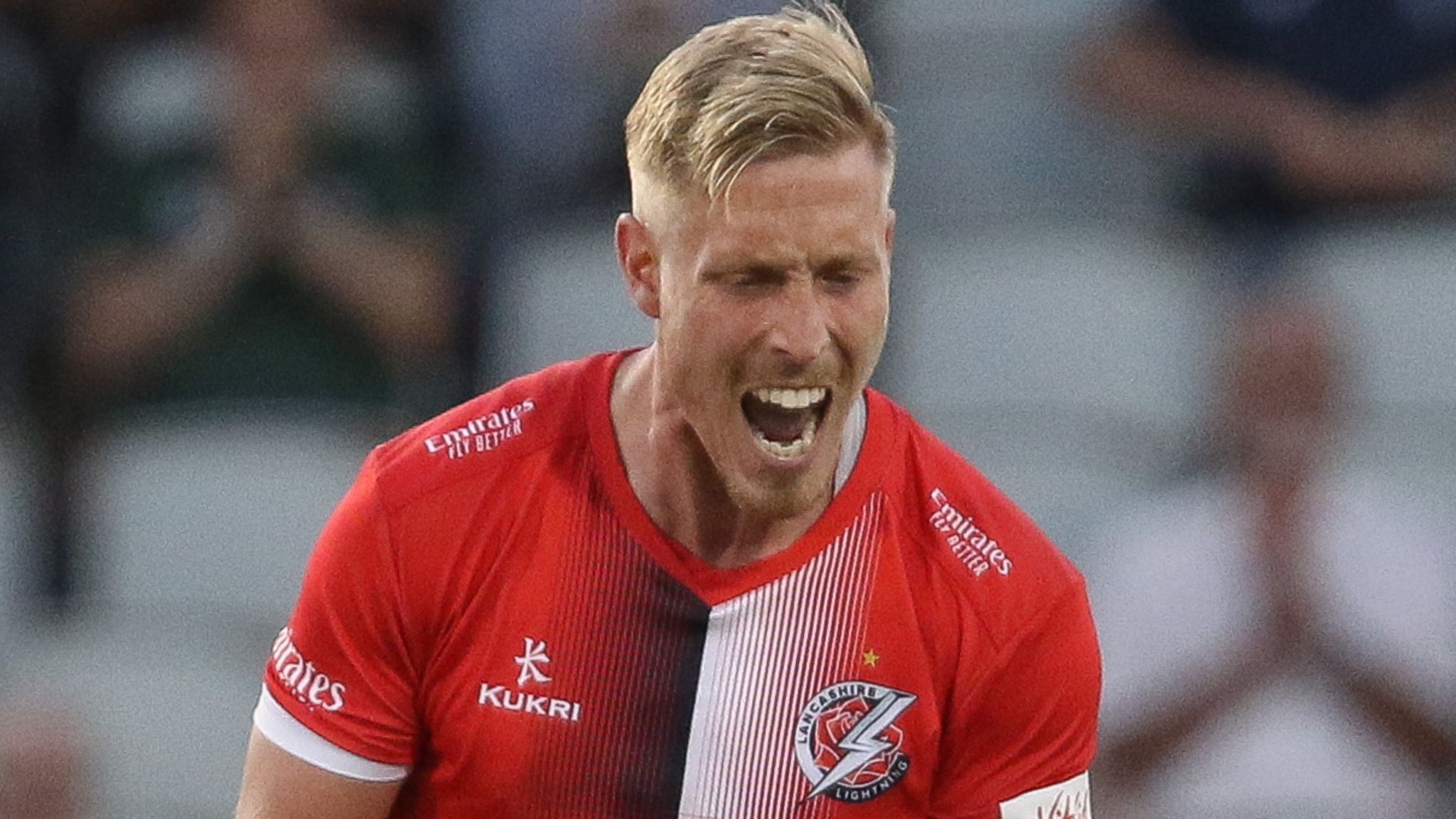 Lancashire beat Roses rivals Yorkshire by four wickets to qualify for ...