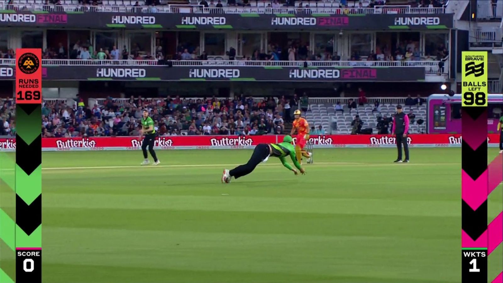 David takes stunning diving catch! | Cricket News | Sky Sports
