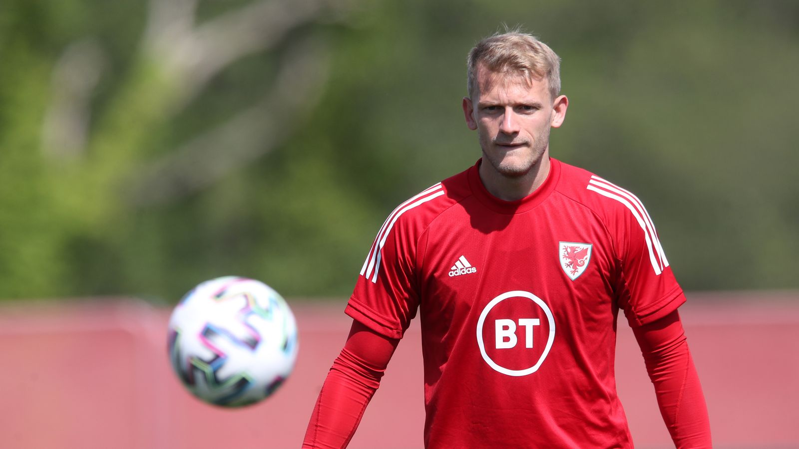 Adam Davies: Stoke goalkeeper withdraws from Wales squad after testing ...