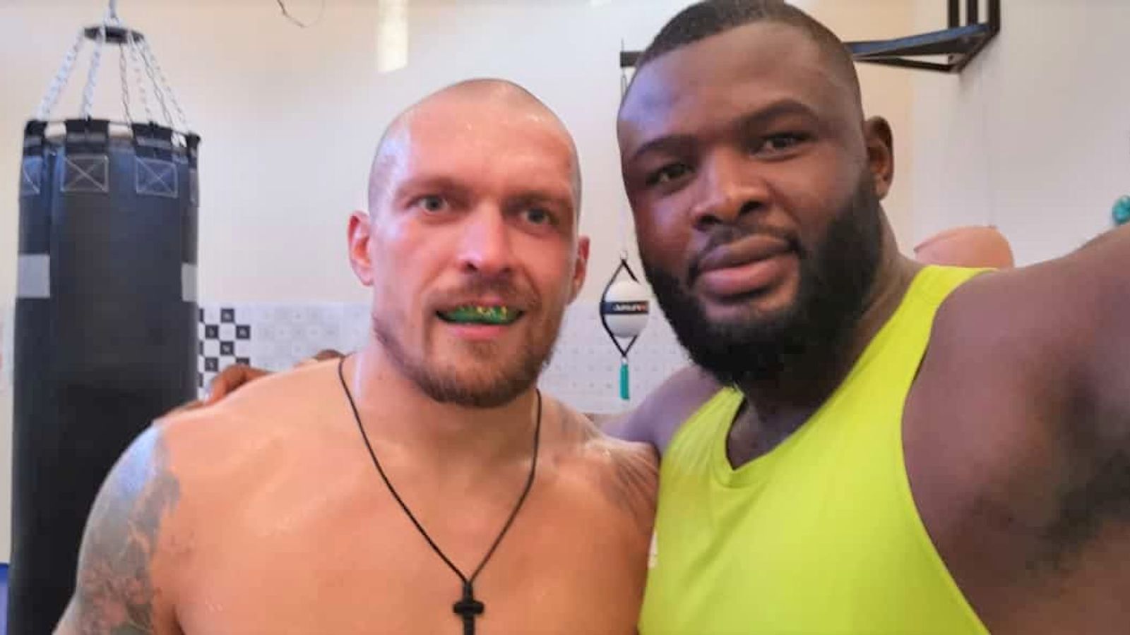 Oleksandr Usyk 'super-impressed' with Martin Bakole who has imitated ...