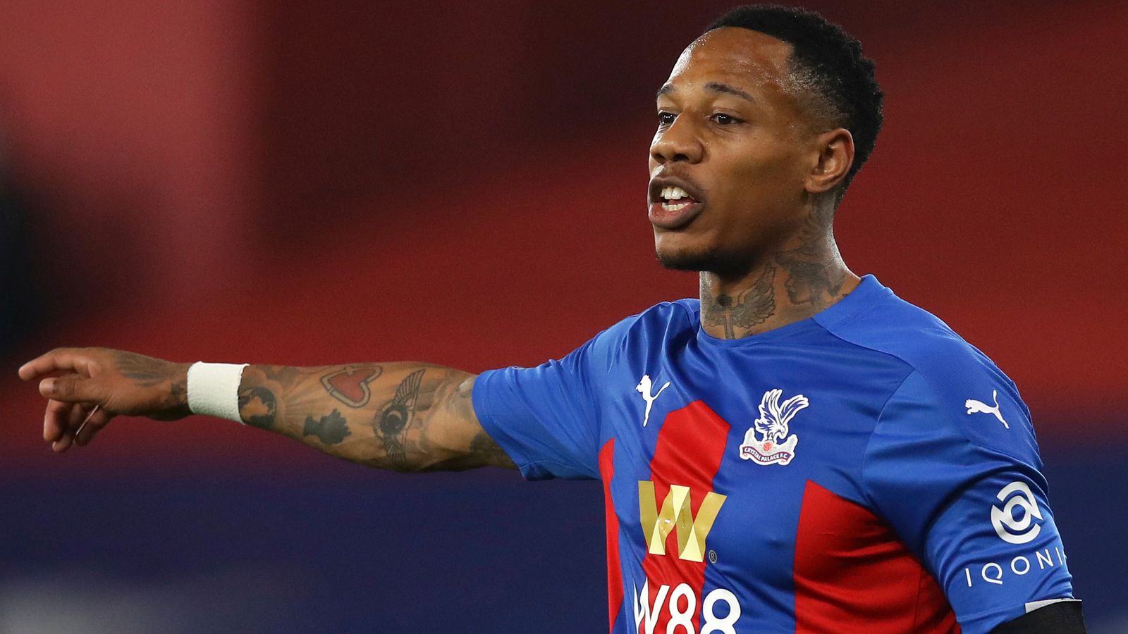 Nathaniel Clyne signs new Crystal Palace deal as Selhurst Park club ...