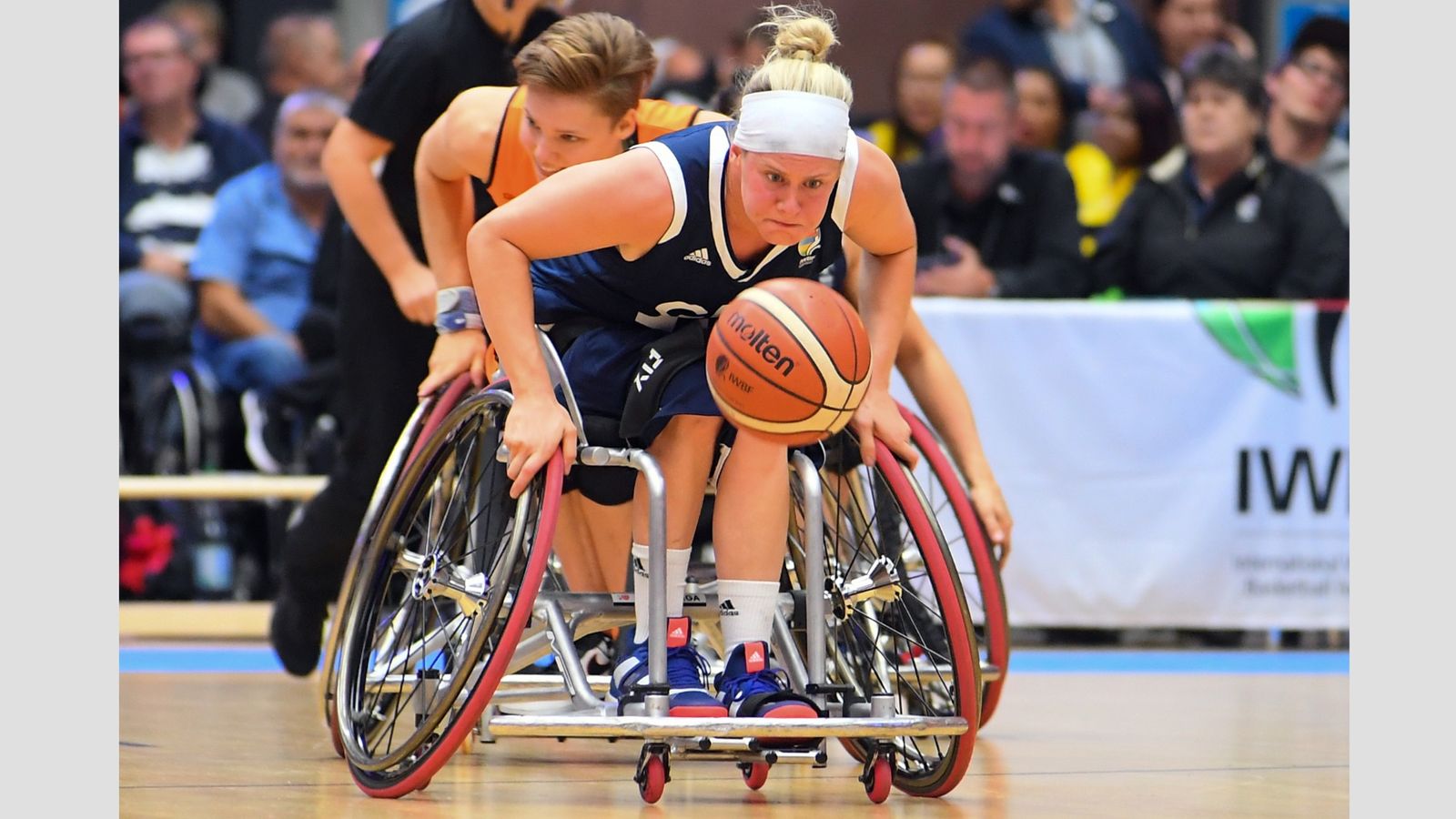 Tokyo Paralympics: GB wheelchair basketball stars Laurie Williams and ...