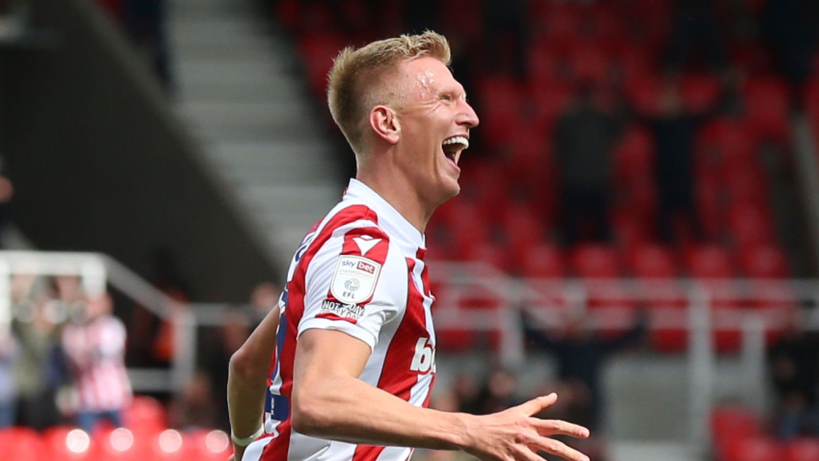 Stoke City 3-2 Reading: Sam Surridge scores debut goal to earn Potters ...